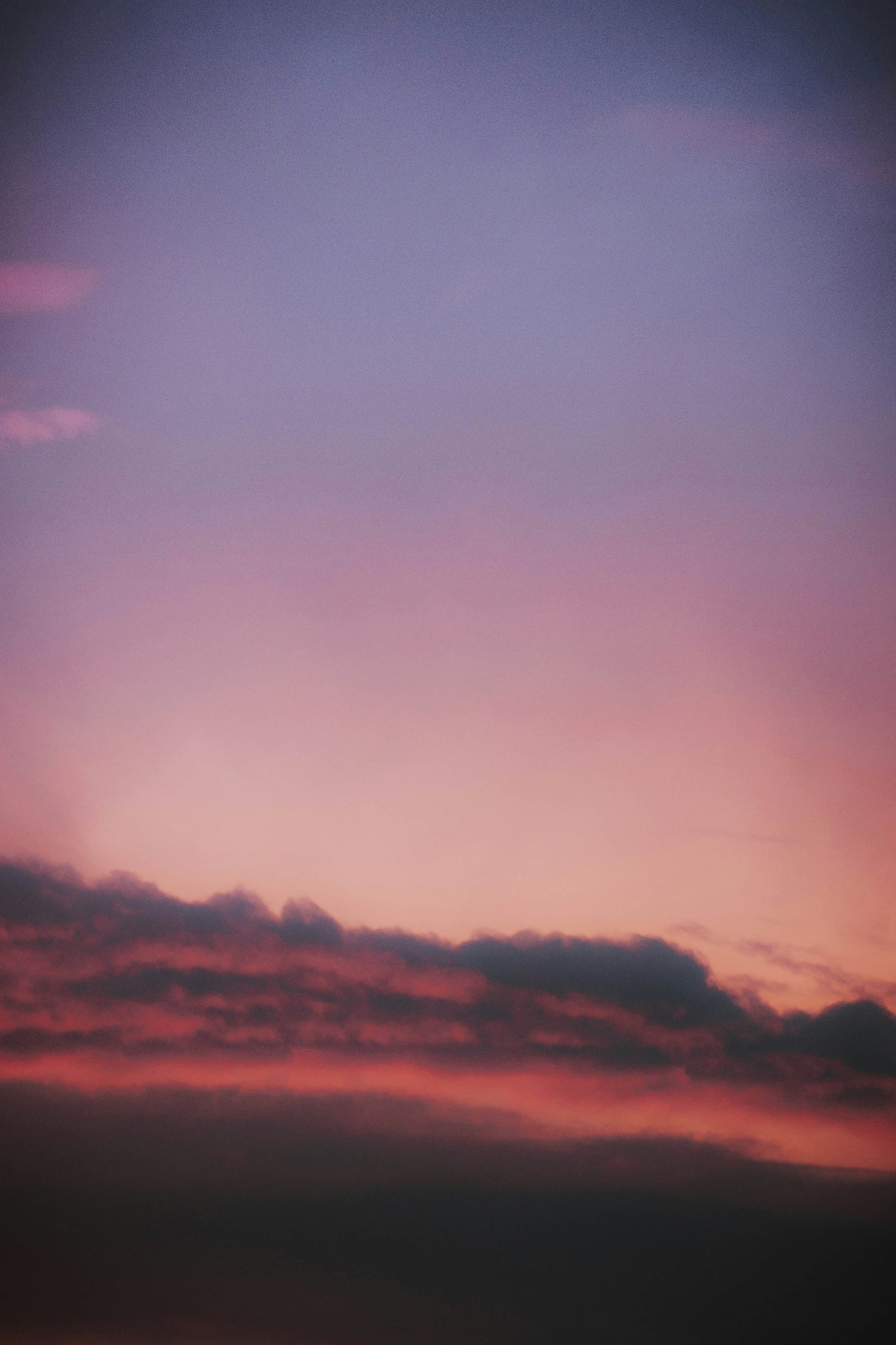 Red and black area rug photo – Free Sky Image on Unsplash