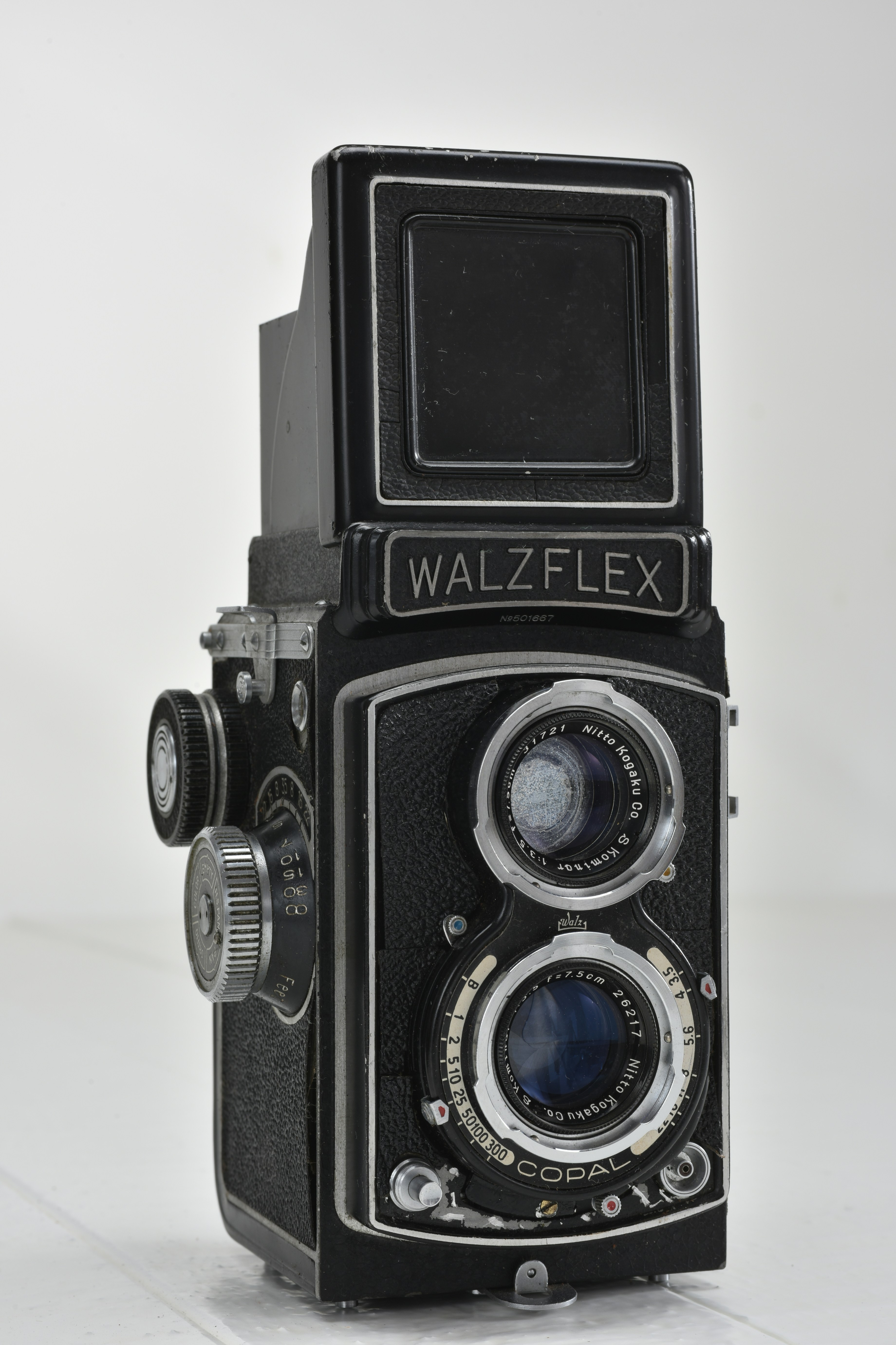 Walzflex TLR on White: A Minimalist Study in Vintage Craft