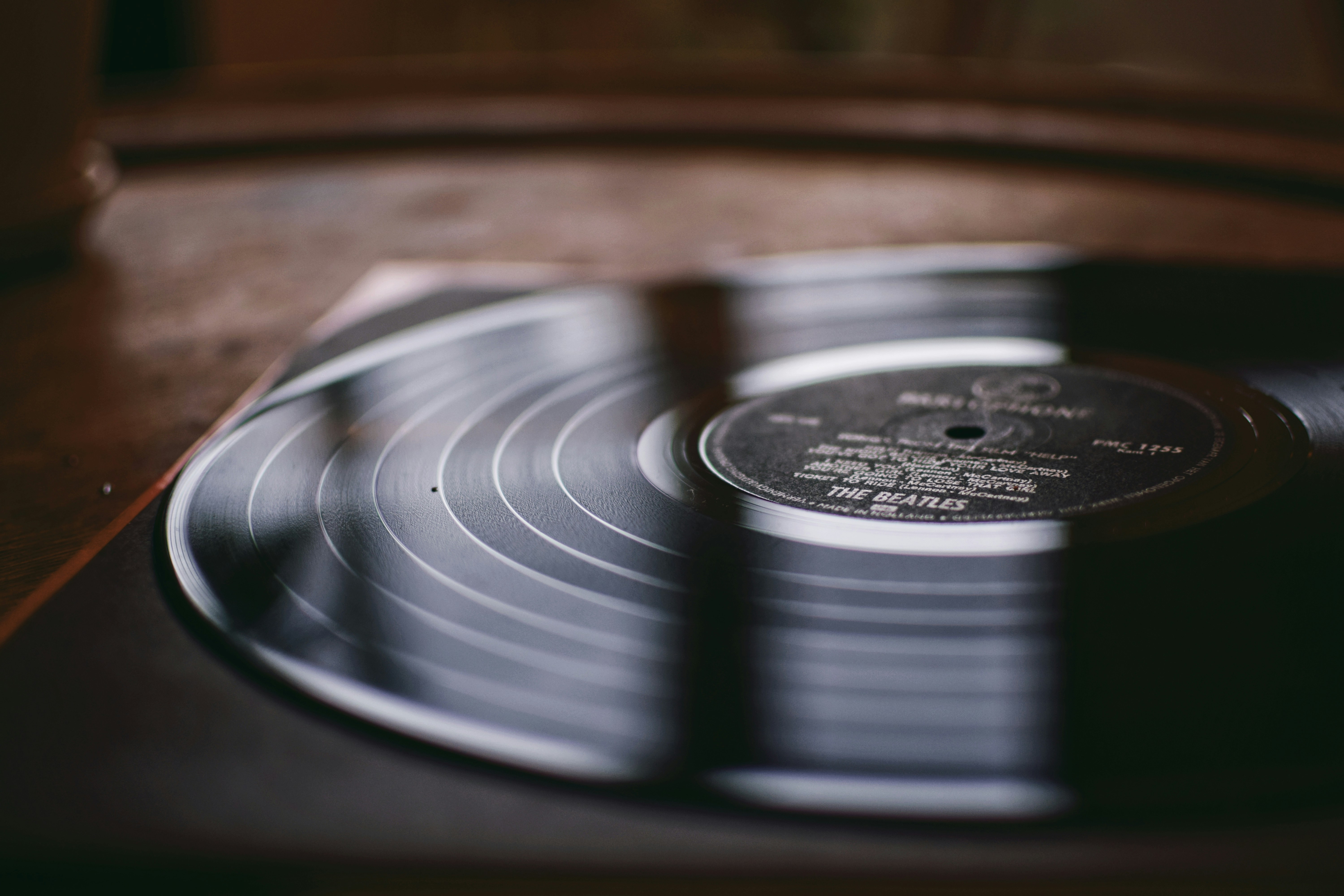 Shallow focus photo of vinyl record photo – Free Grey Image on Unsplash