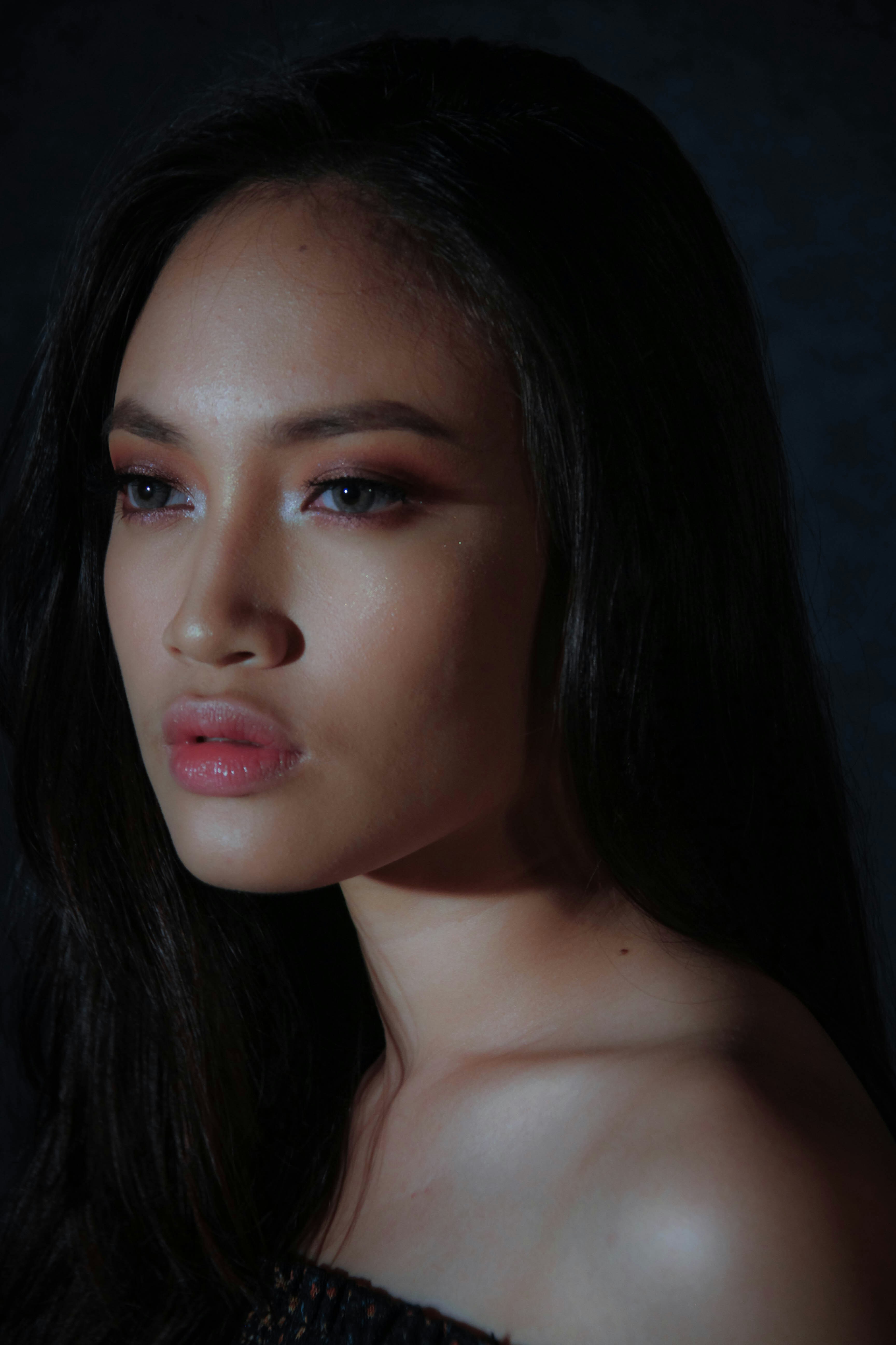 faces | 4 best free face, lip, human and portrait photos on Unsplash