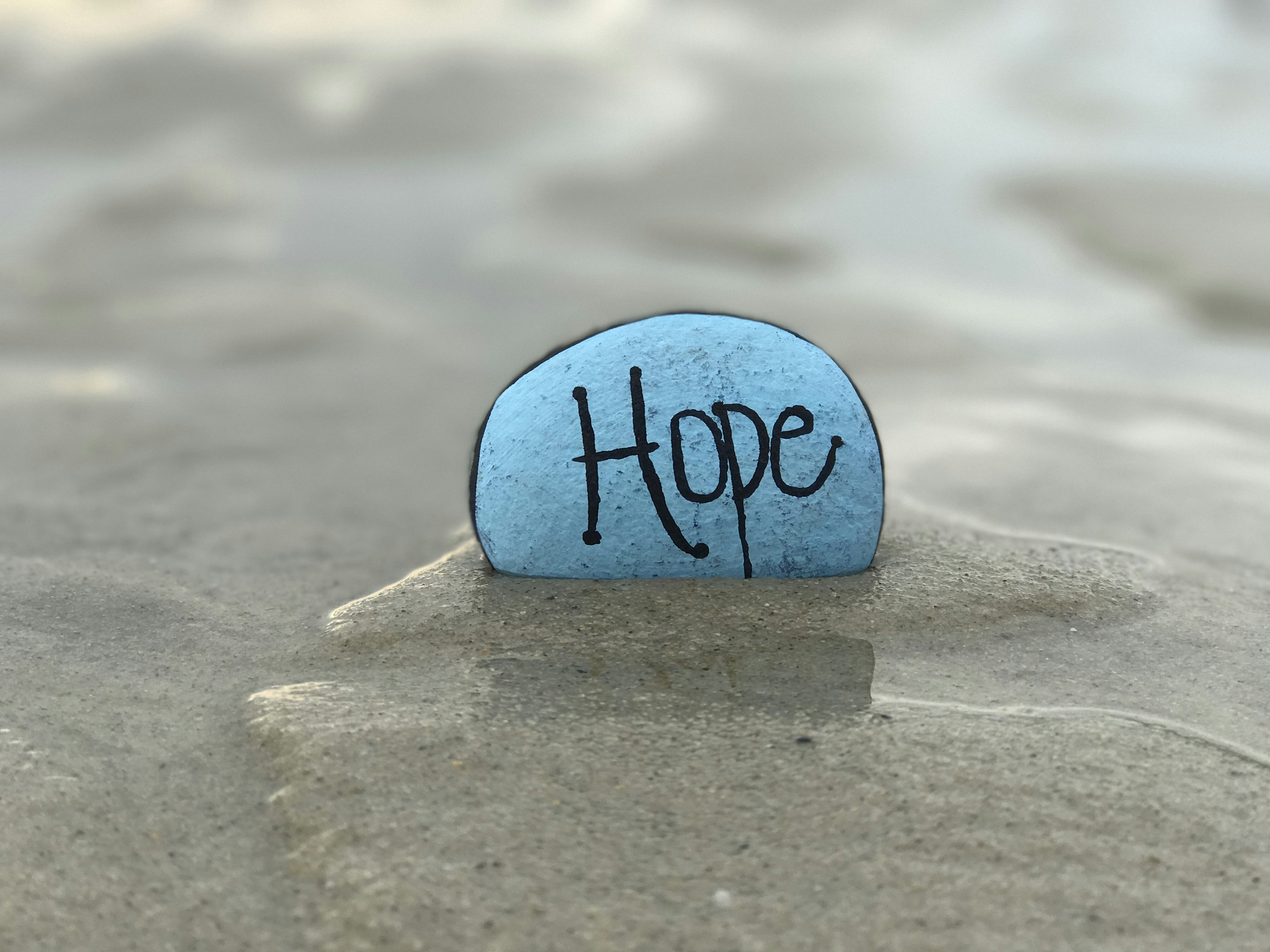 Gray hope-printed stone in photo – Free East sandwich Image on Unsplash
