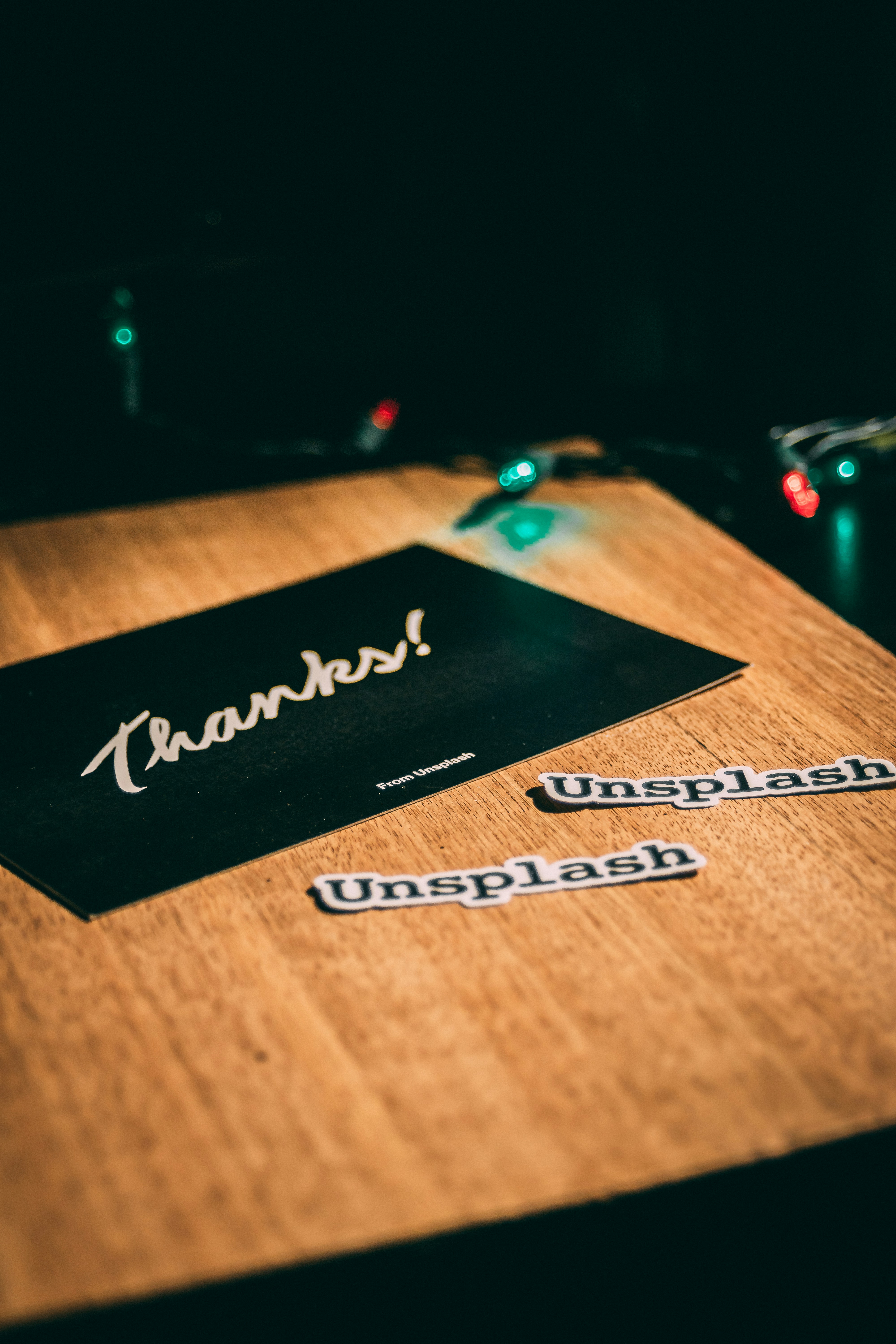 Black card photo – Free Wallpaper Image on Unsplash