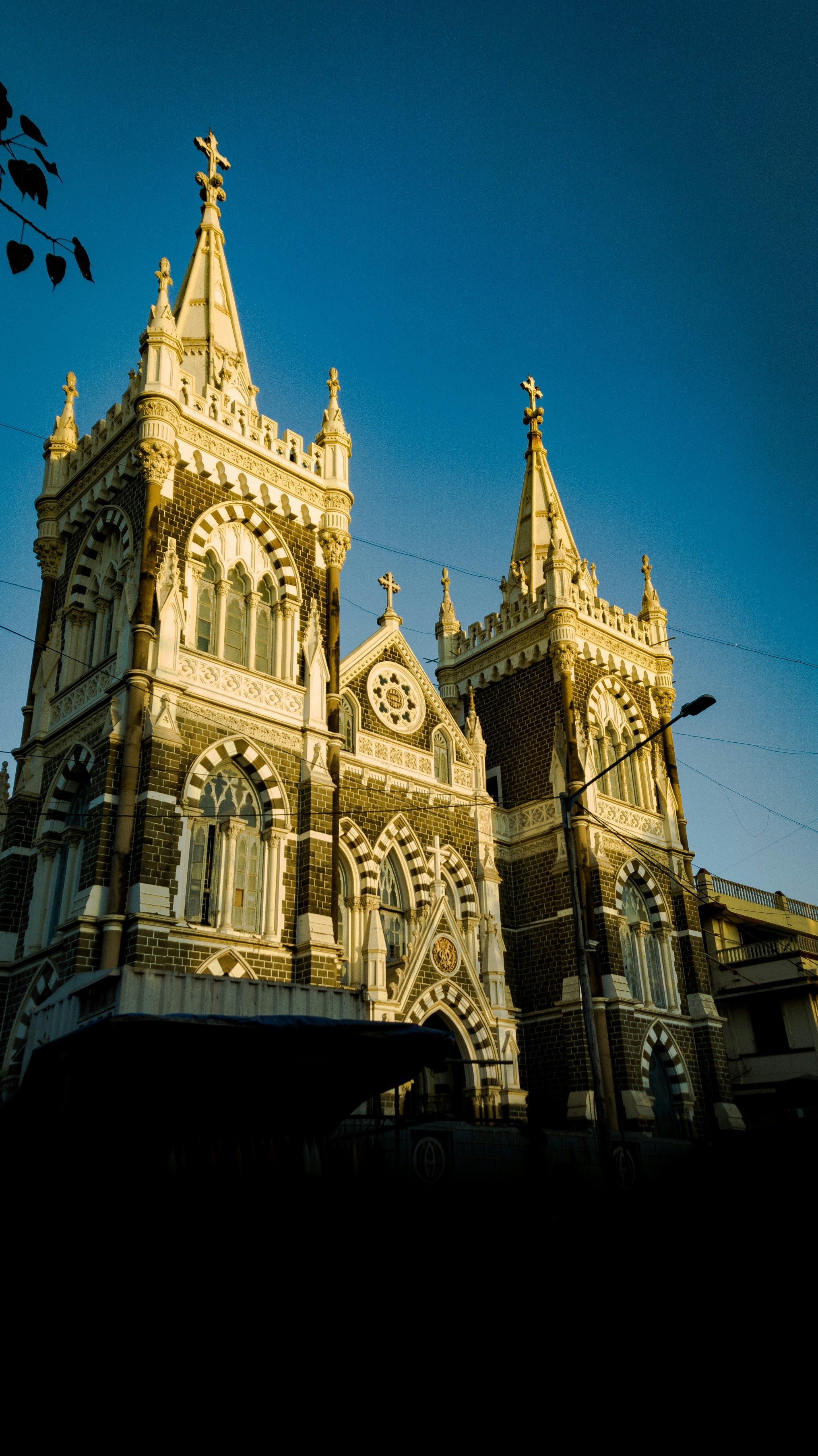 Gray church during daytime photo – Free Architecture Image on Unsplash