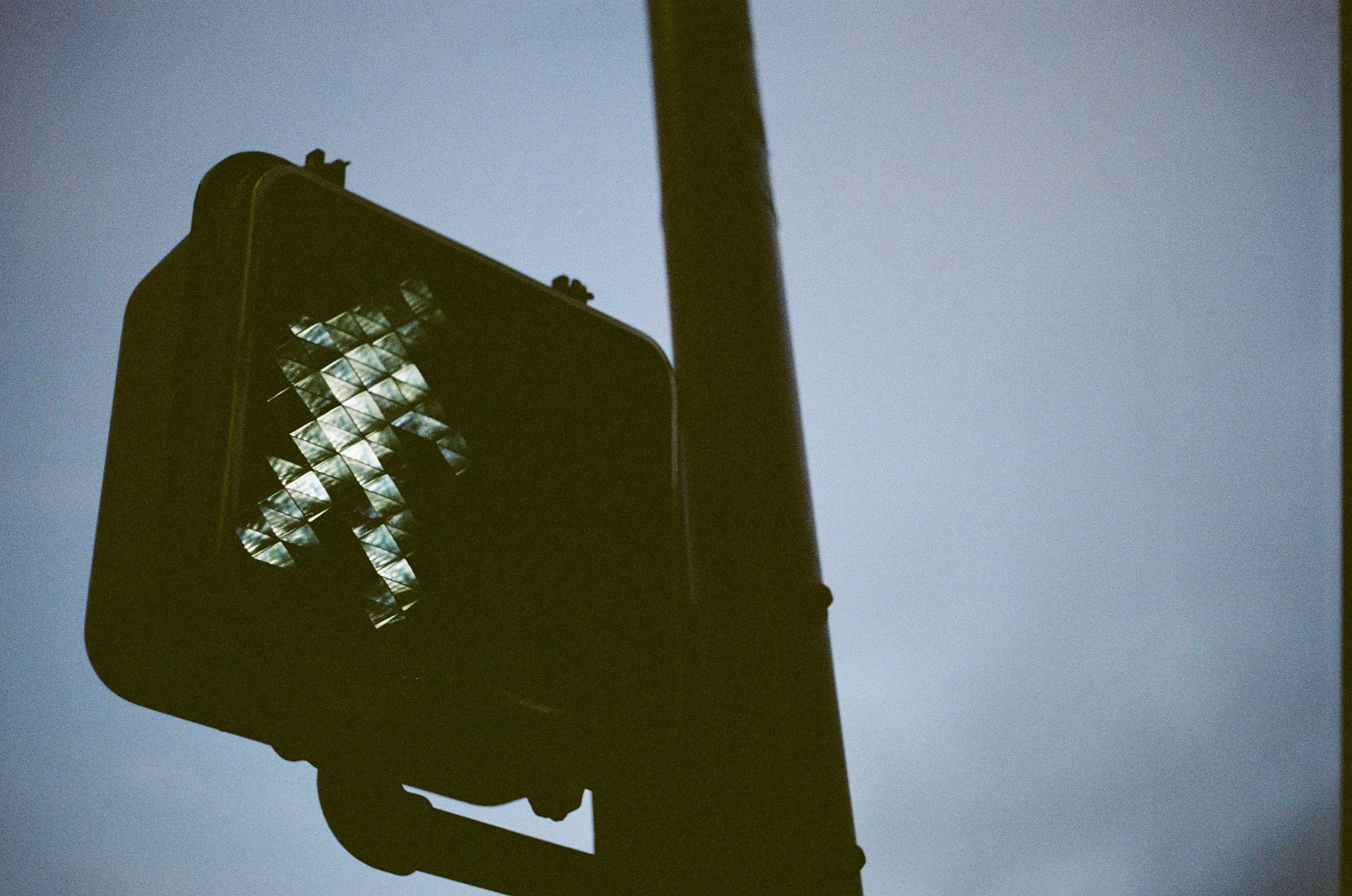 Foto Poste de semáforo – Imagem de Preto grátis no Unsplash