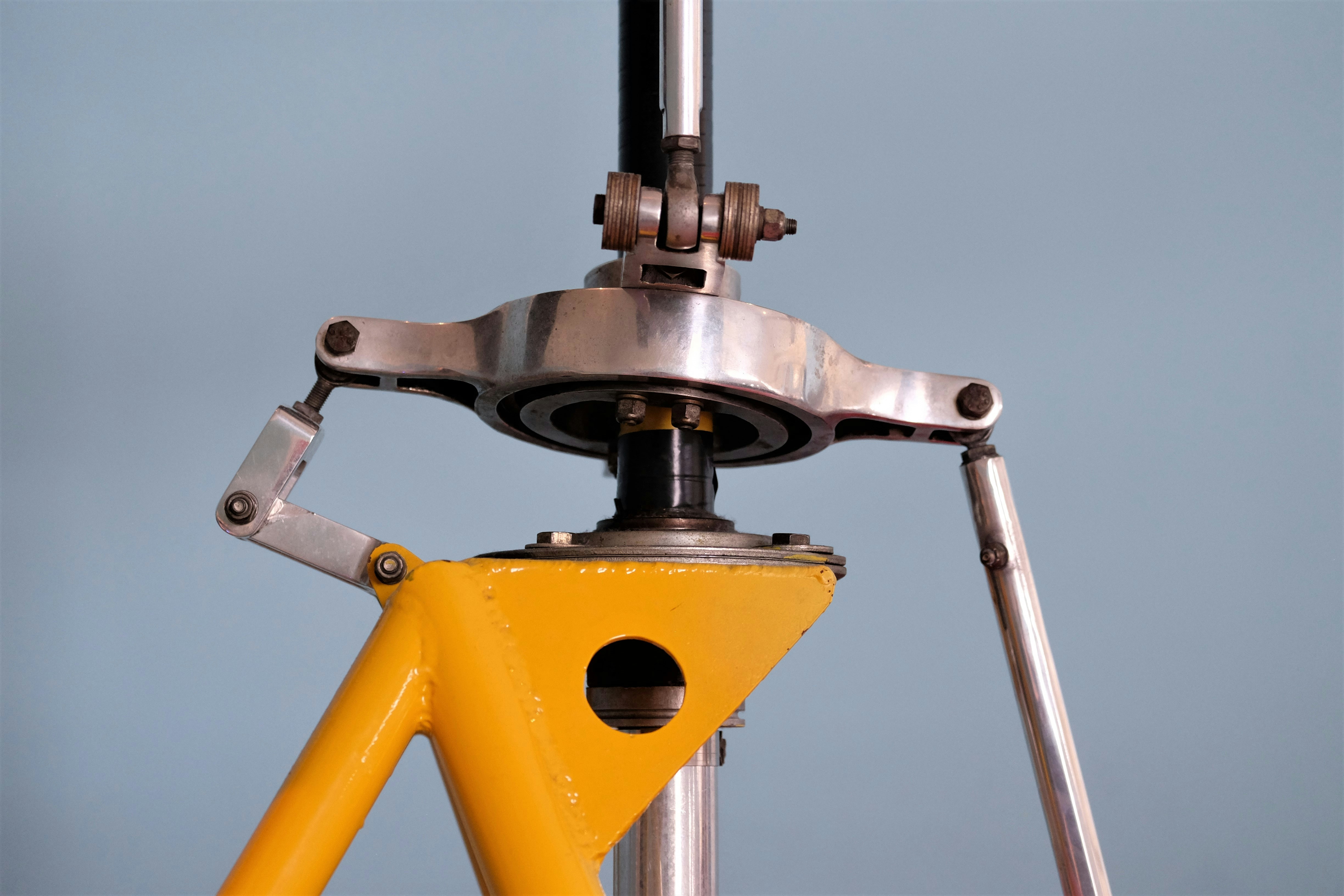 Gray and yellow metal frame photo – Free Bike Image on Unsplash