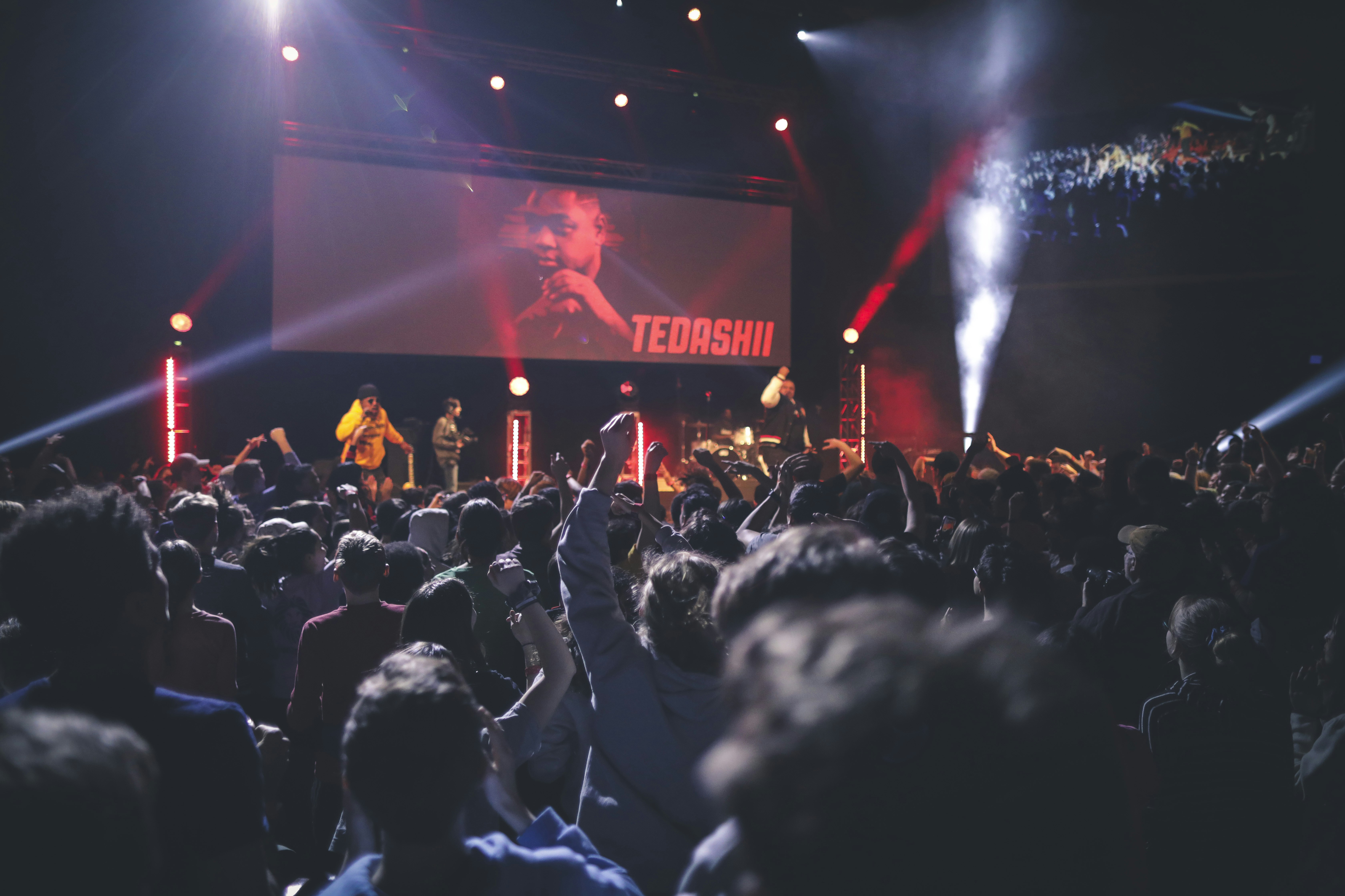 Man performing on stage photo – Free Concert Image on Unsplash