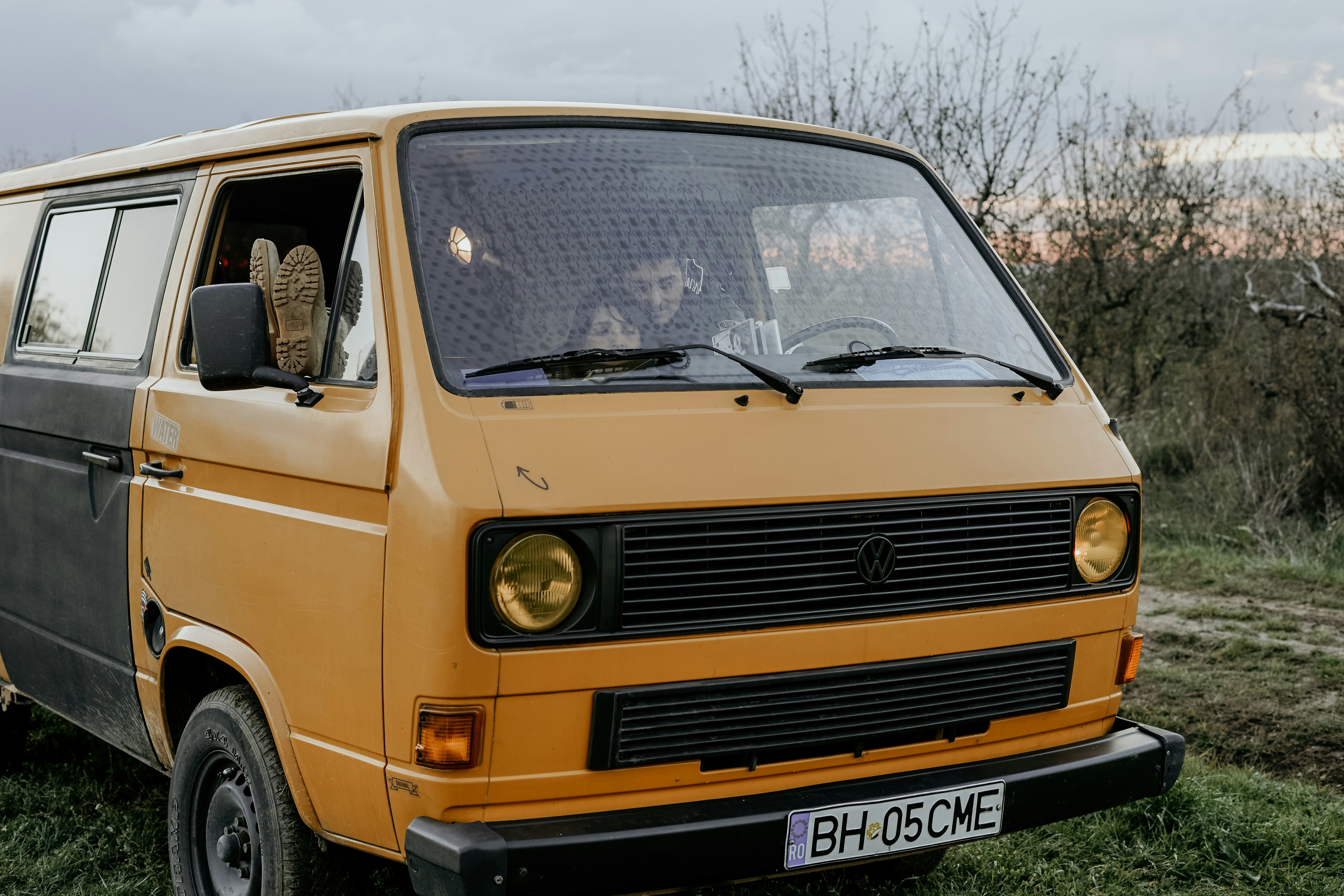 Yellow Volswagen van photo – Free Transportation Image on Unsplash