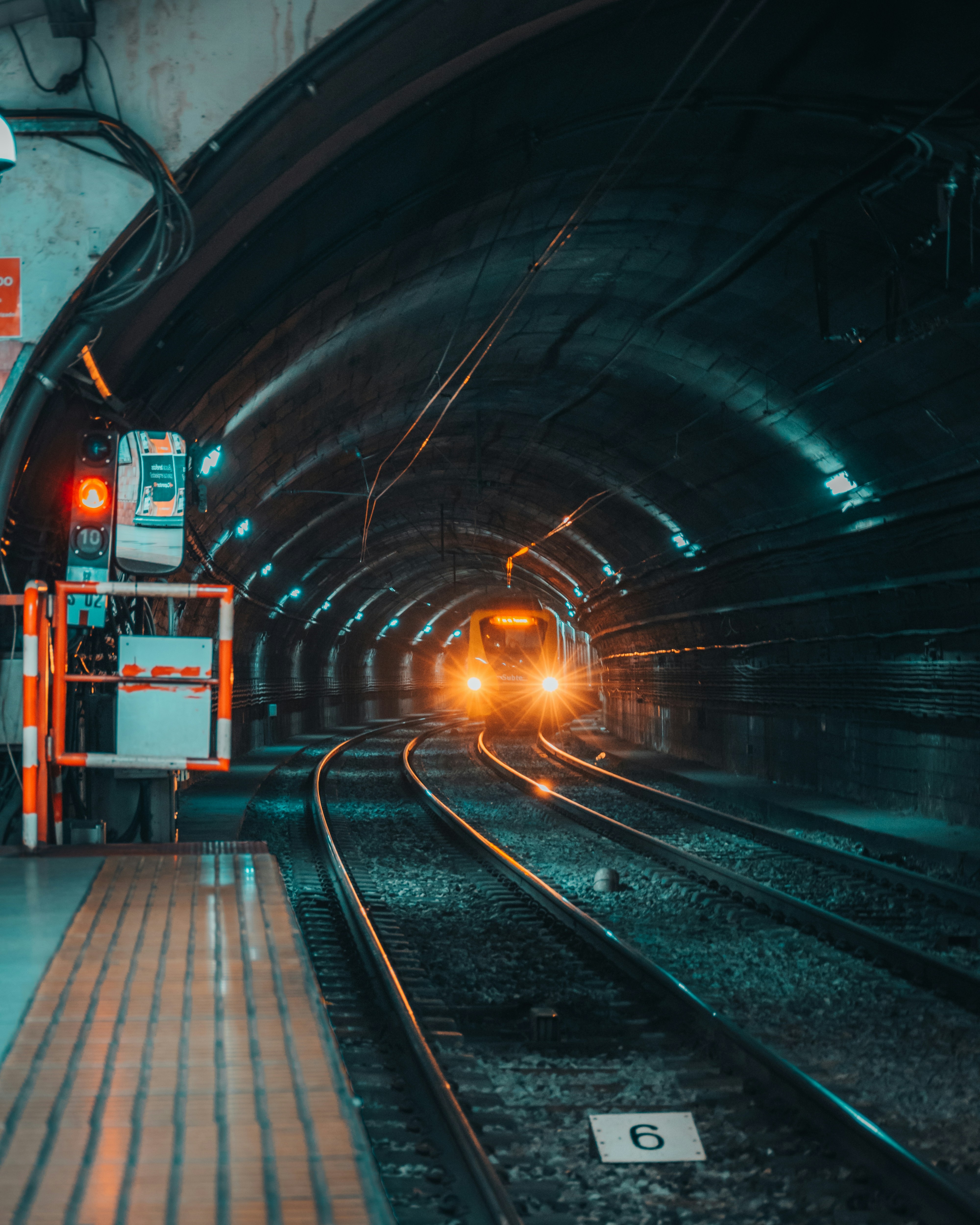 Train railings photography photo – Free Buenos aires Image on Unsplash