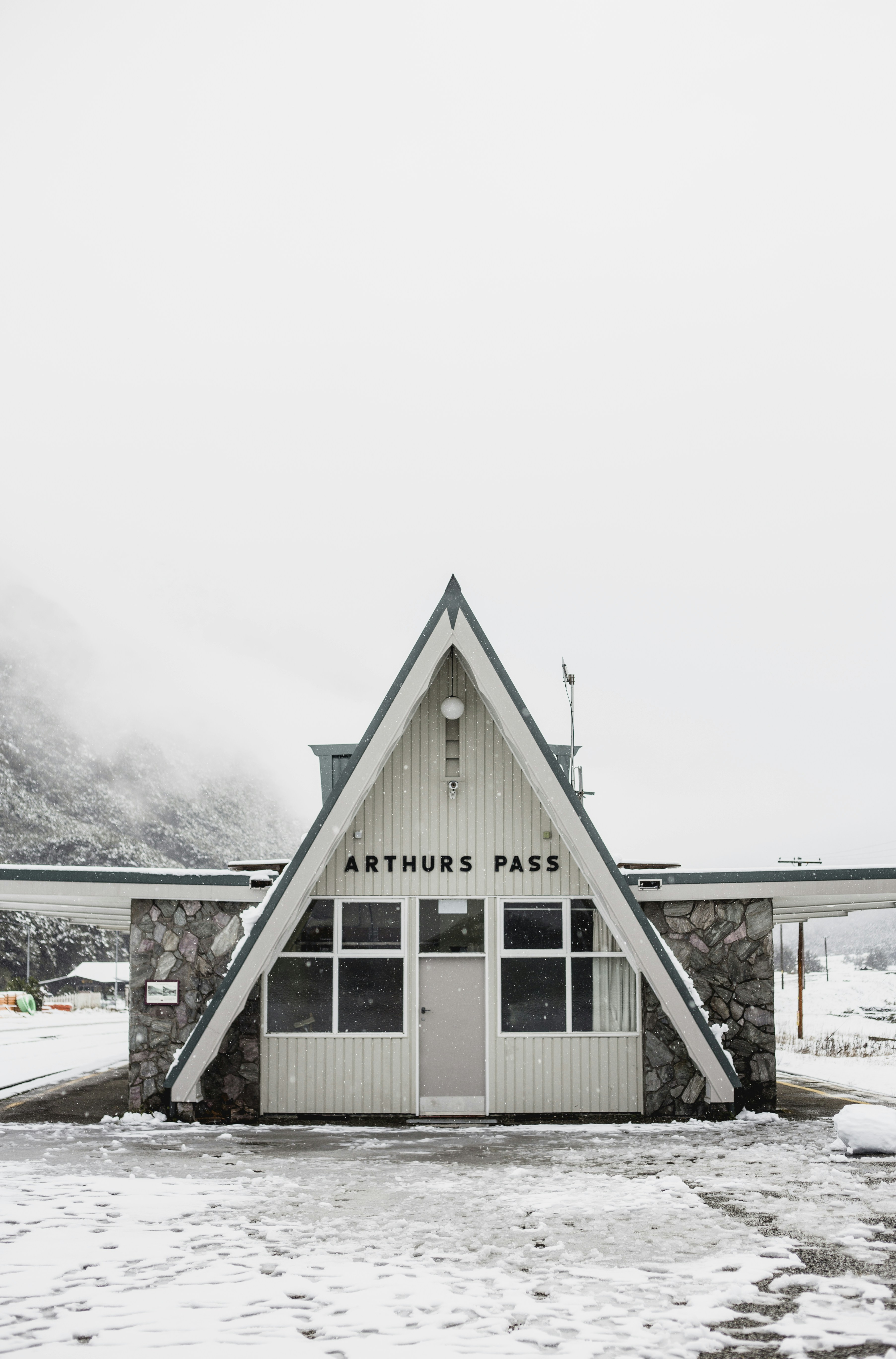 Arthurs Pass house photo – Free New zealand Image on Unsplash