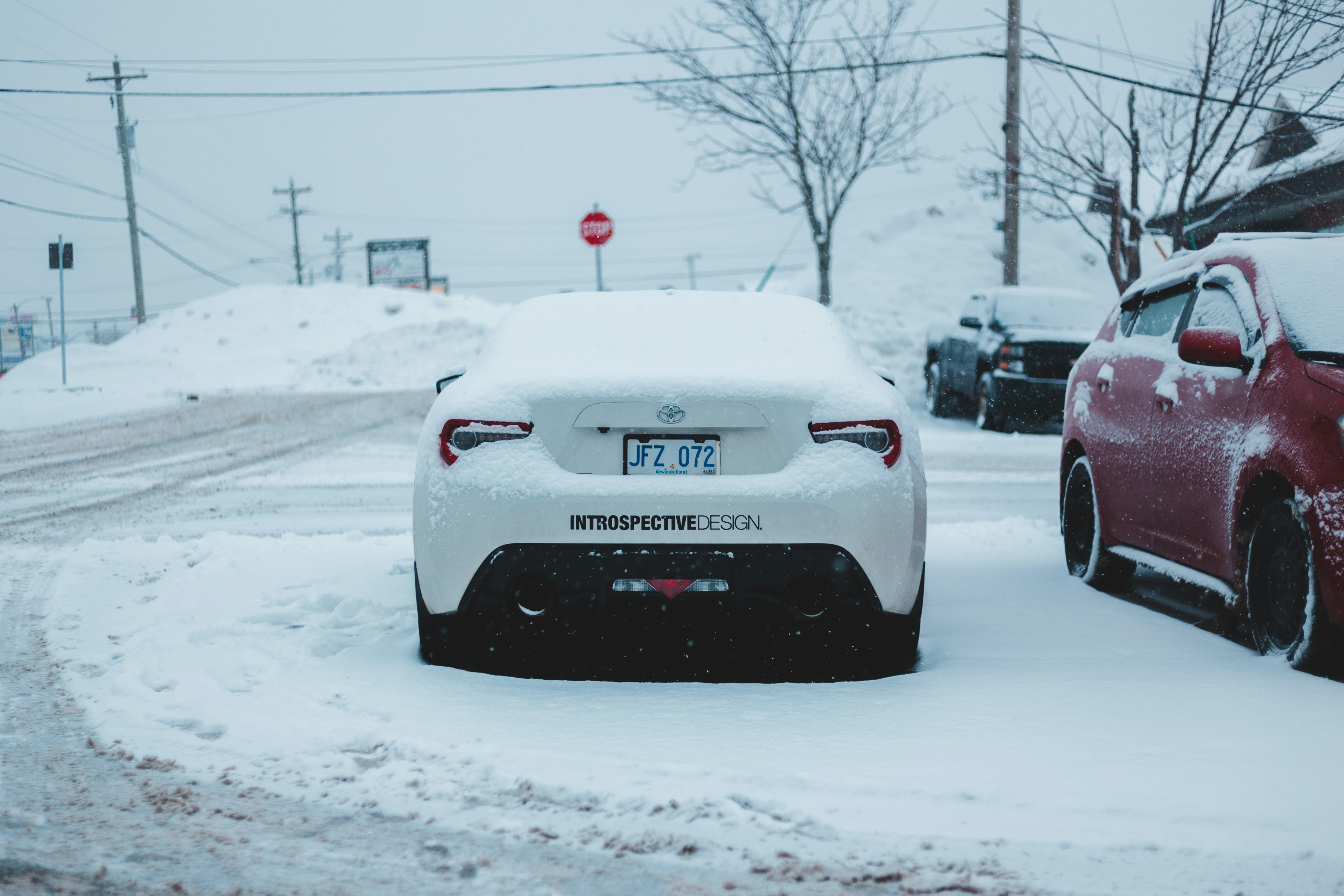 White car covered with snow photo – Free Automobile Image on Unsplash