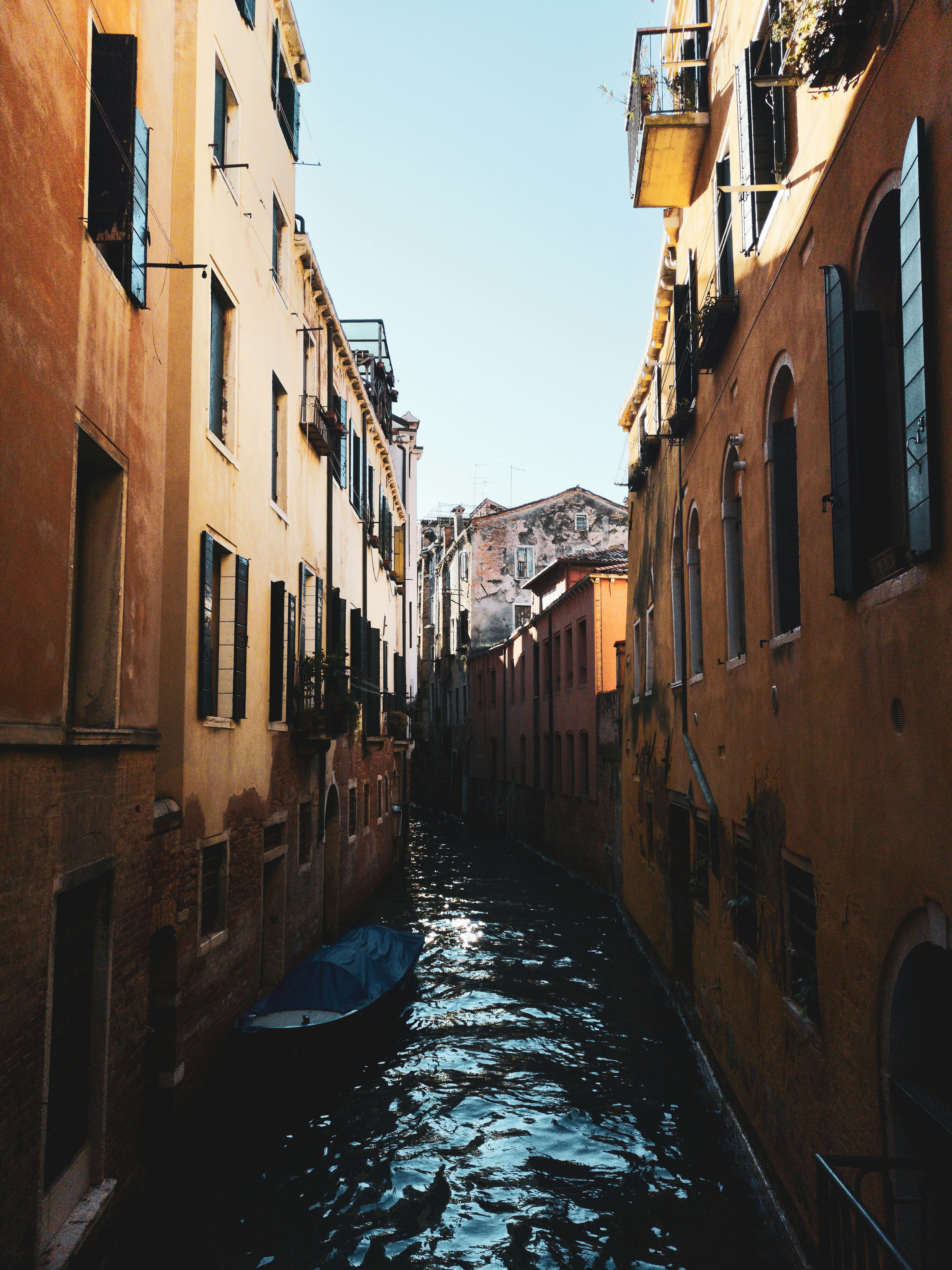 Définition de bout-à-bout | Dictionnaire français