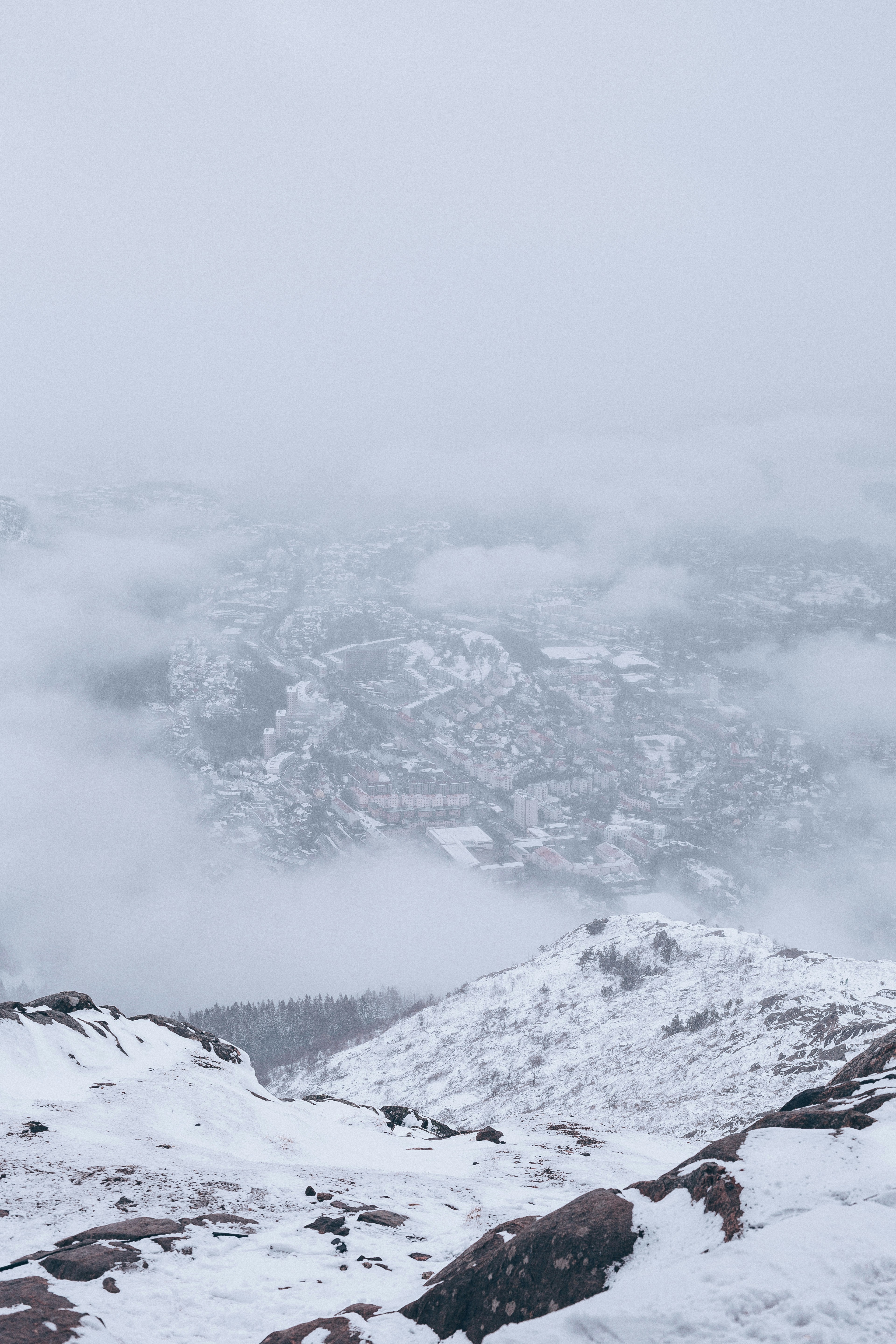 Foto Montaña helada – Imagen Gris gratis en Unsplash