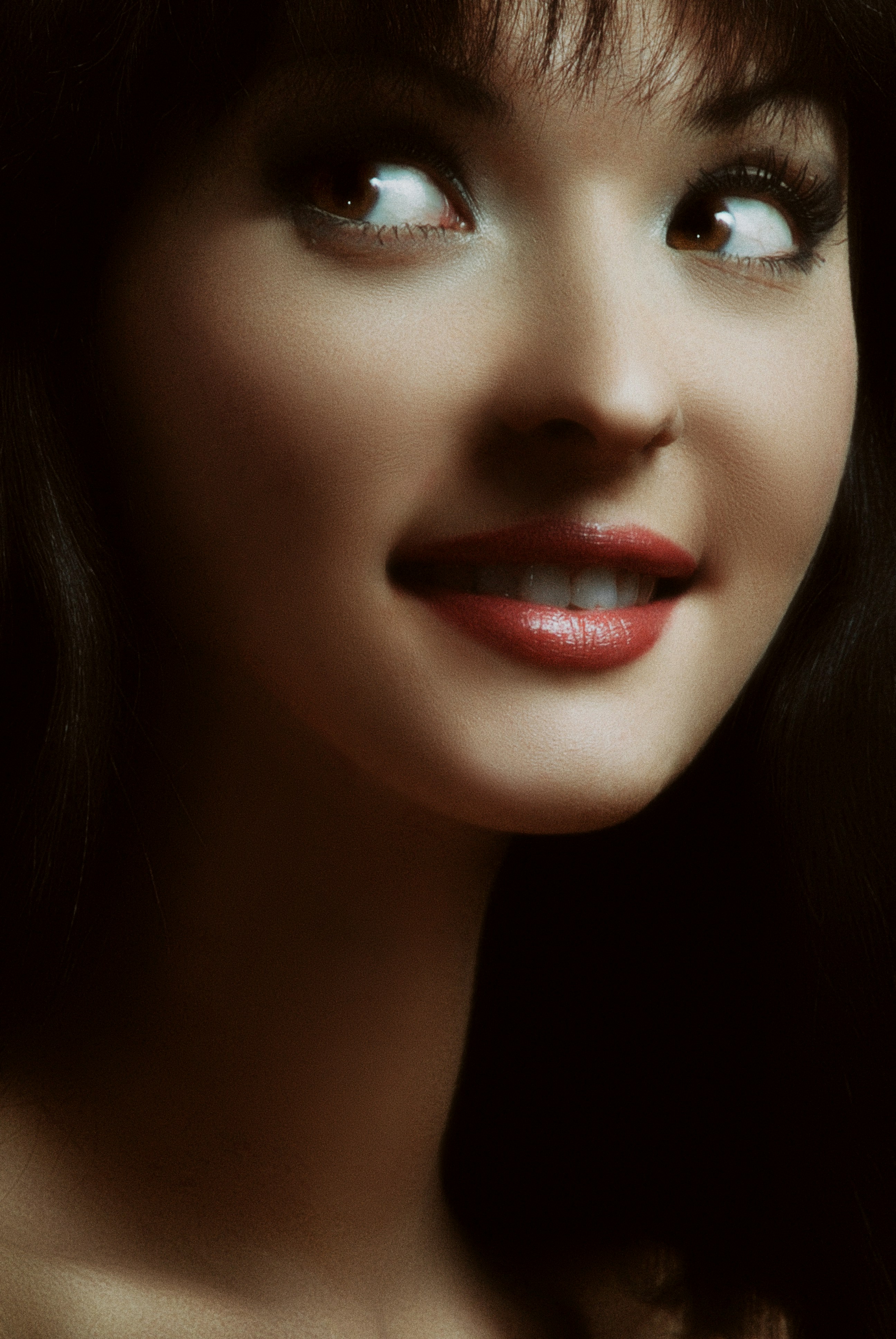 Woman's face photo – Free Black Image on Unsplash