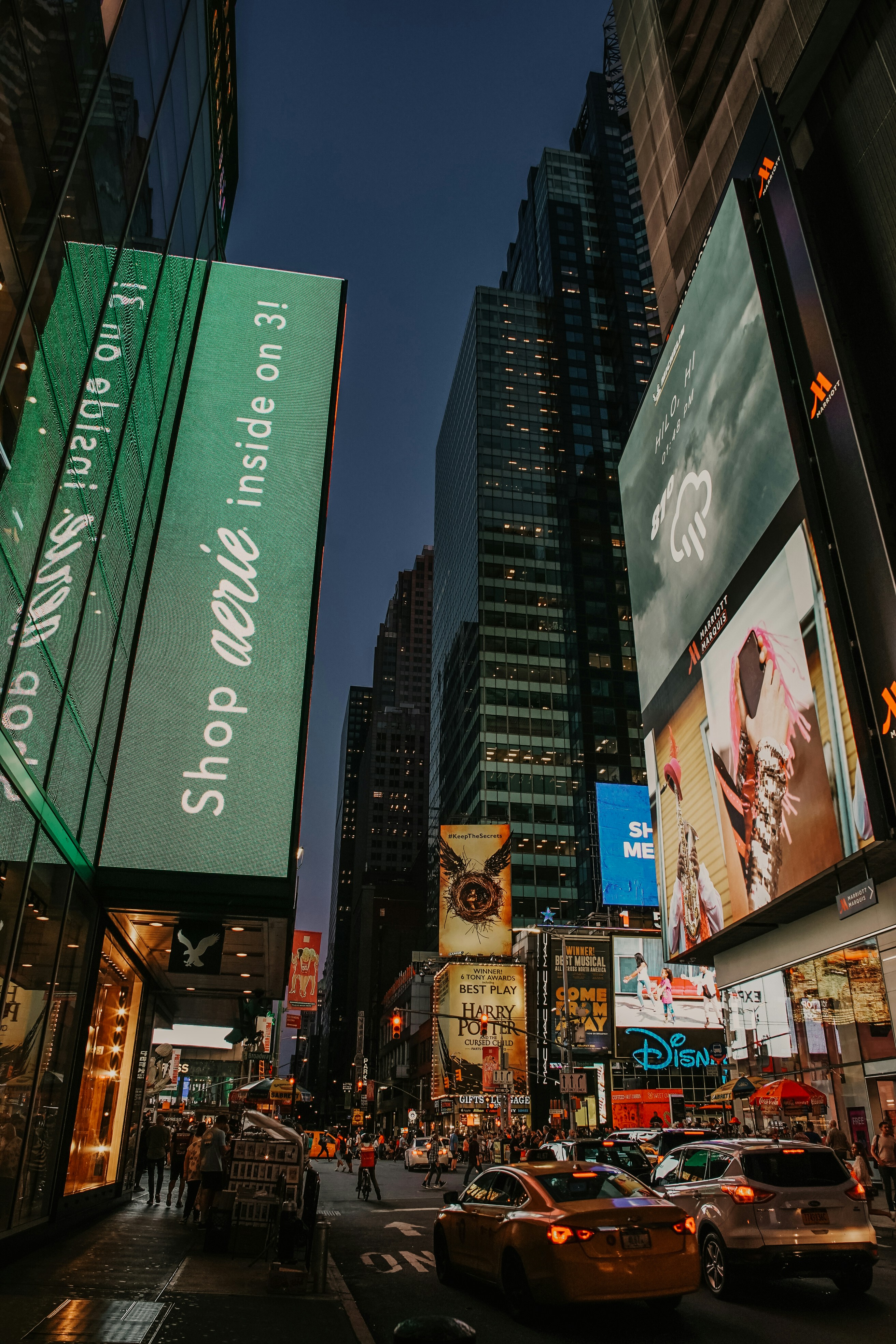Green signage photo – Free Building Image on Unsplash