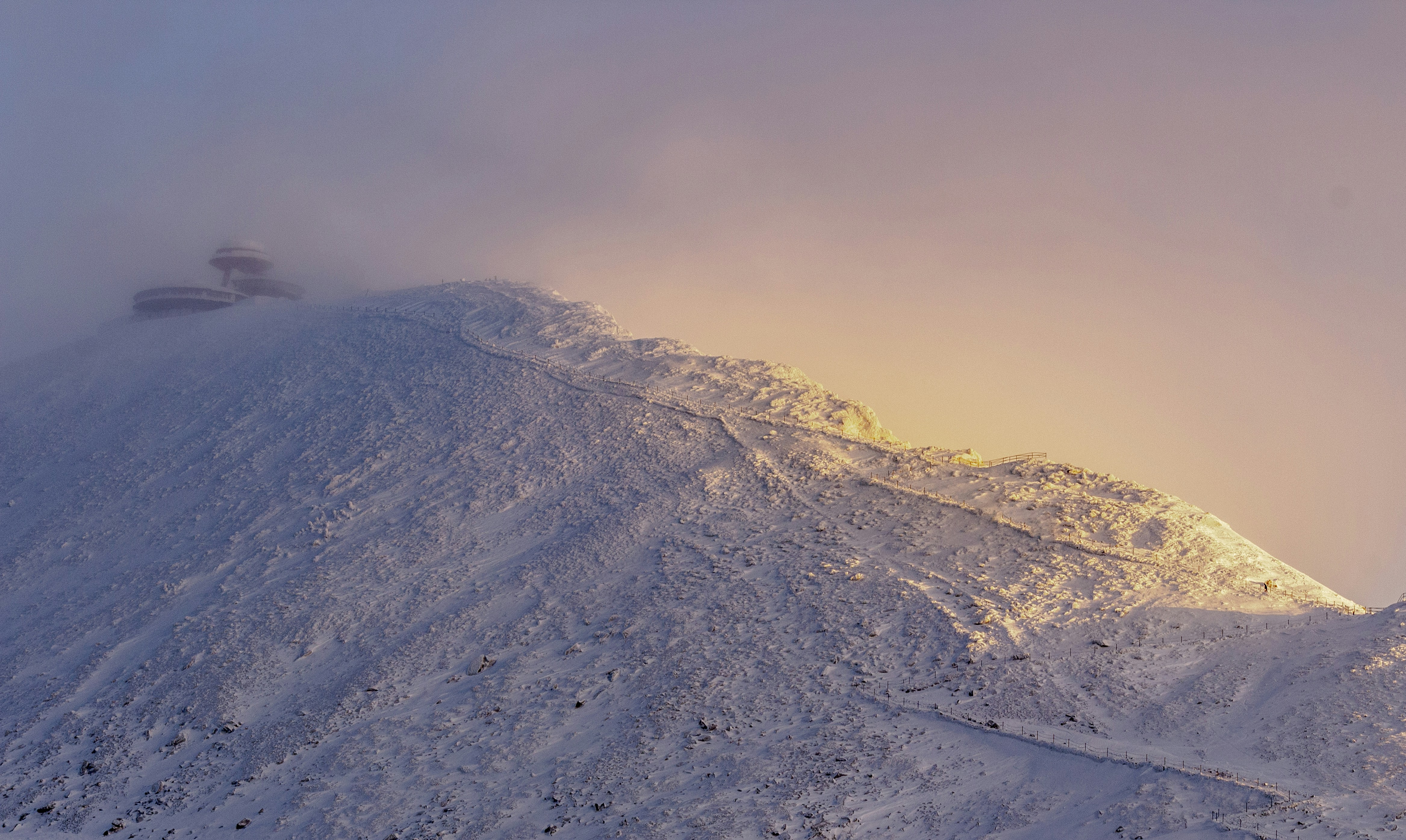 Snow field hill during daytime photo – Free Śnieżka Image on Unsplash