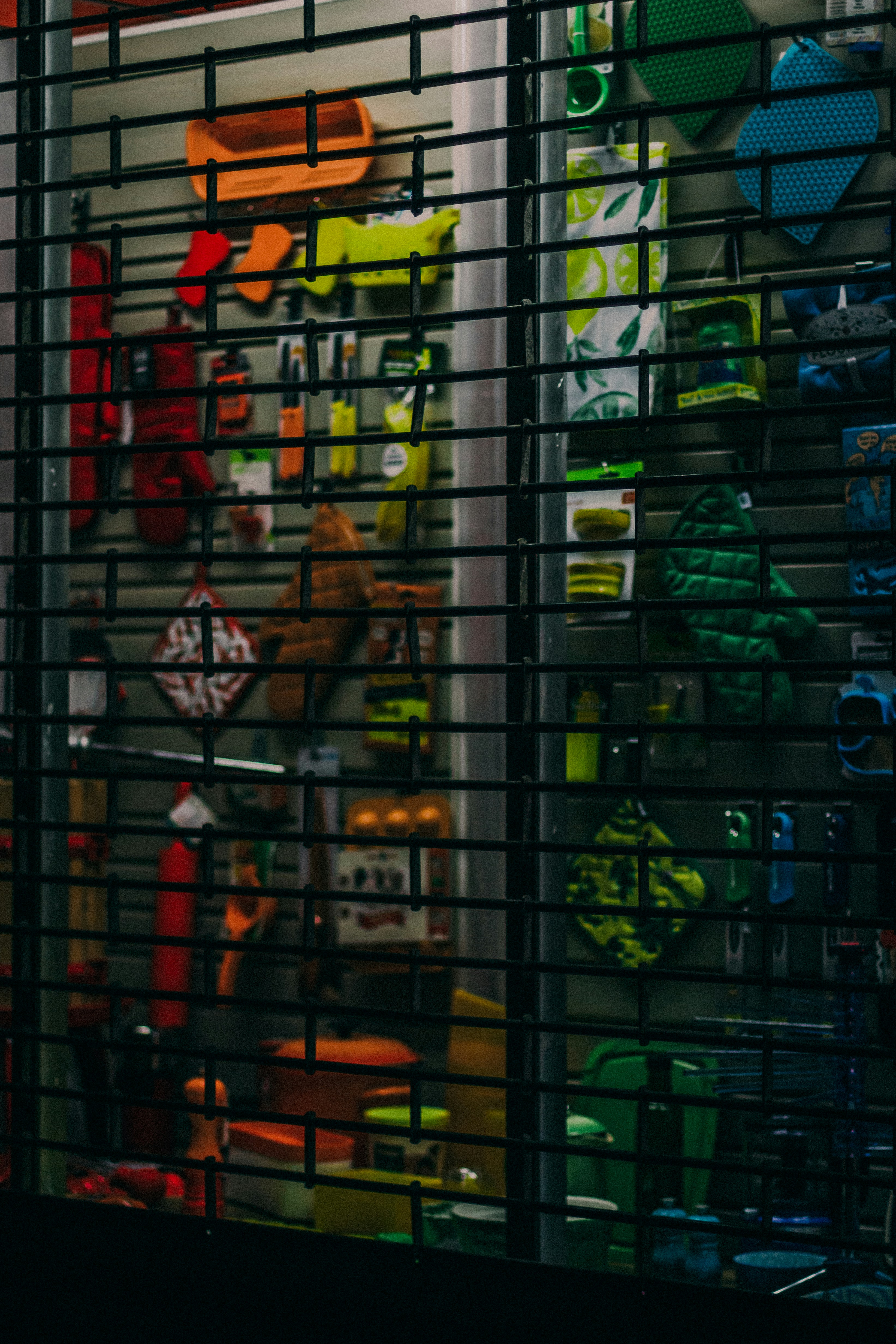 Tools inside room photo – Free Electronics Image on Unsplash