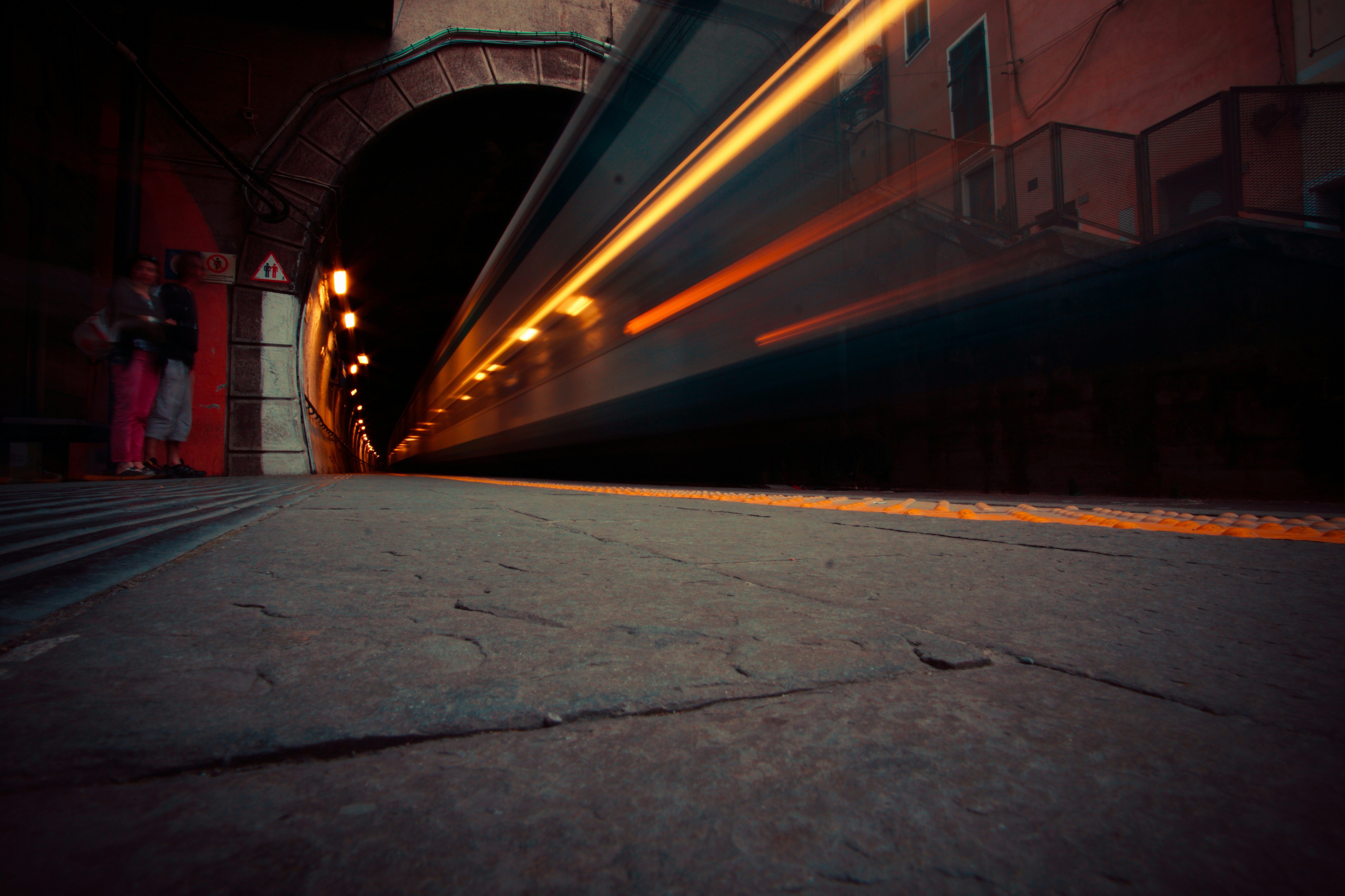 Train Tunnel Pictures | Download Free Images on Unsplash