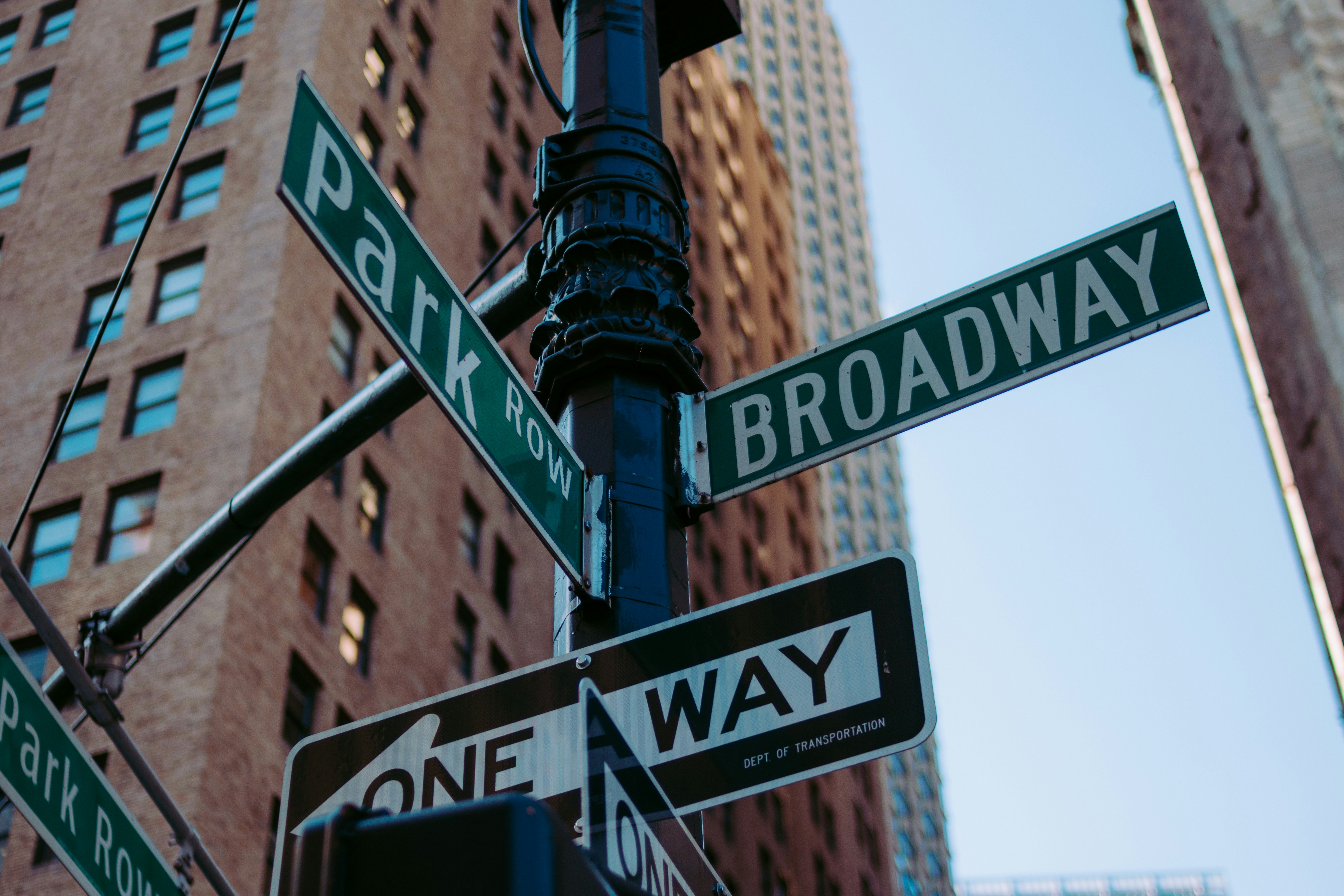 Street Signs Pictures | Download Free Images on Unsplash