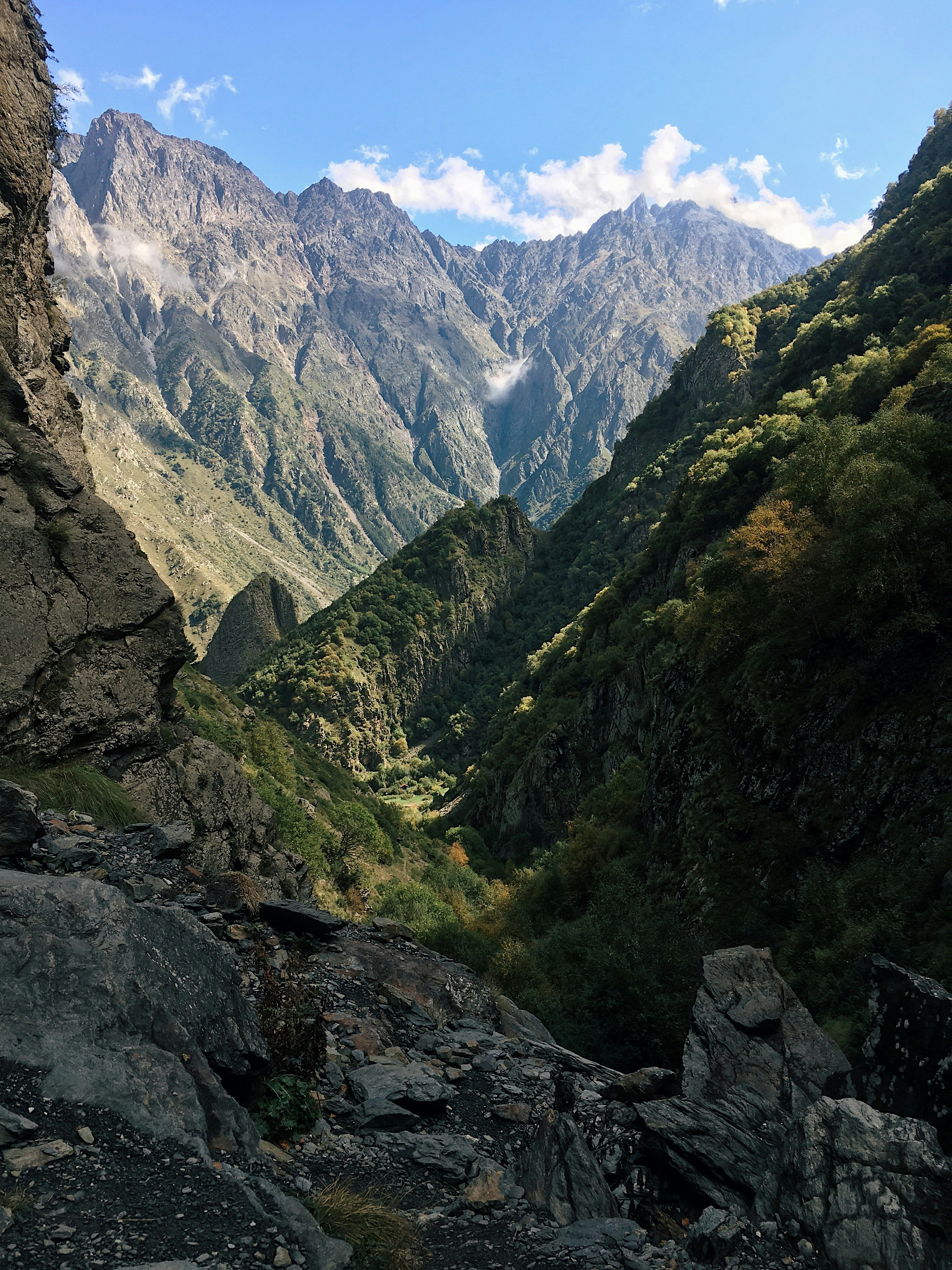 Cathedral Gorge: Sunlit Peaks Between Crags