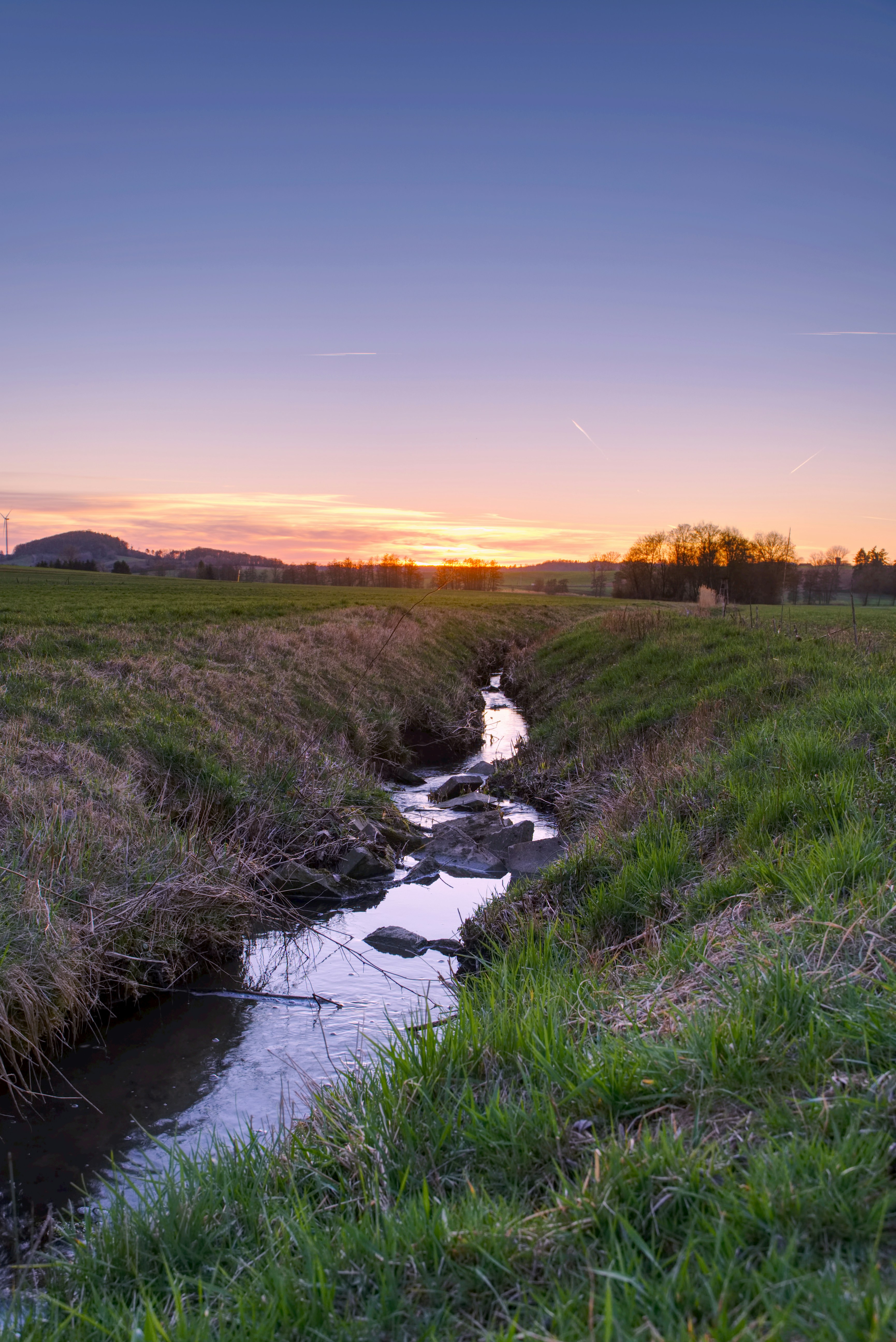 Ditch Pictures | Download Free Images on Unsplash