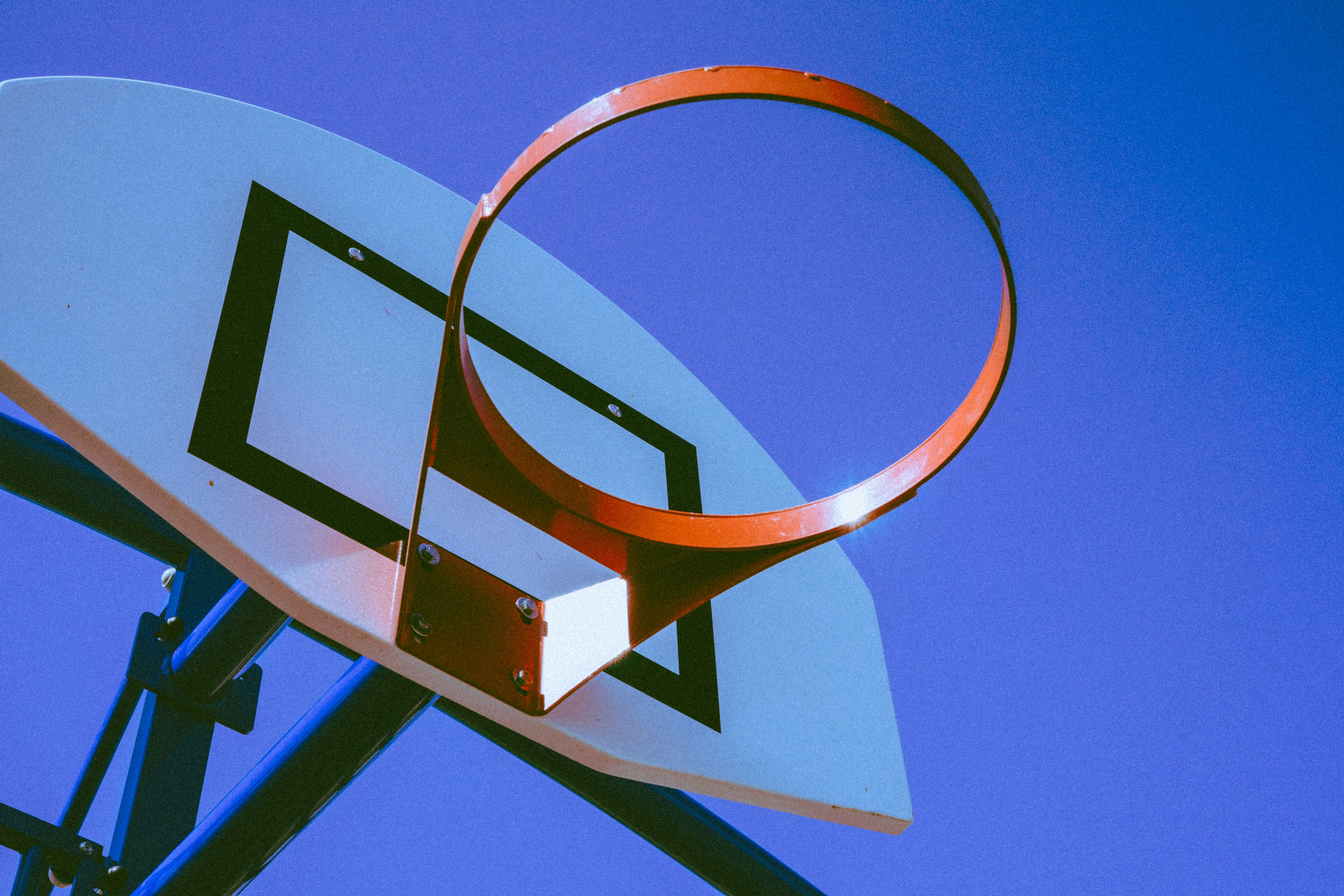 Hoop Dreams Under a Clear Sky