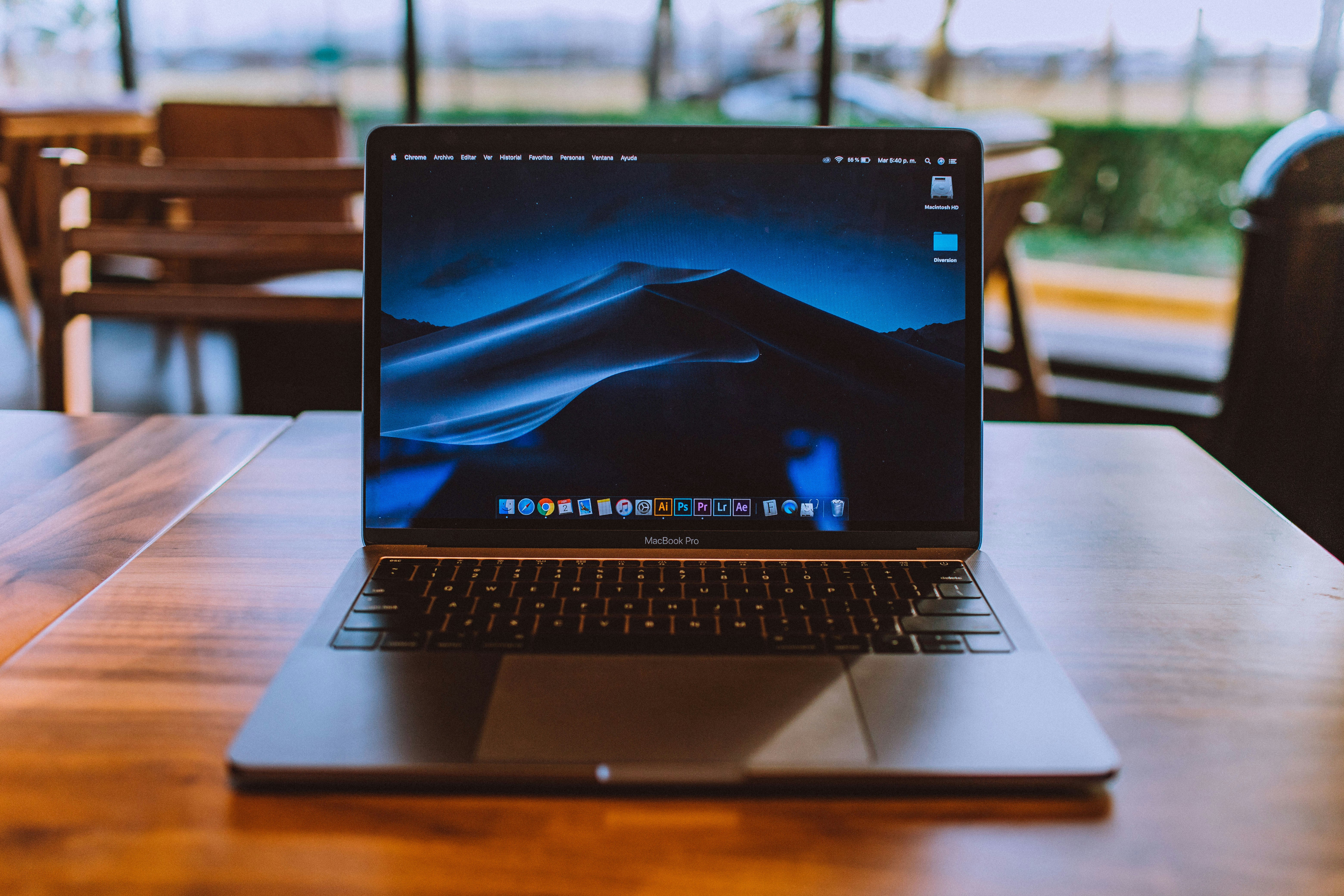 1000+ Laptop Computer Pictures | Download Free Images on Unsplash
