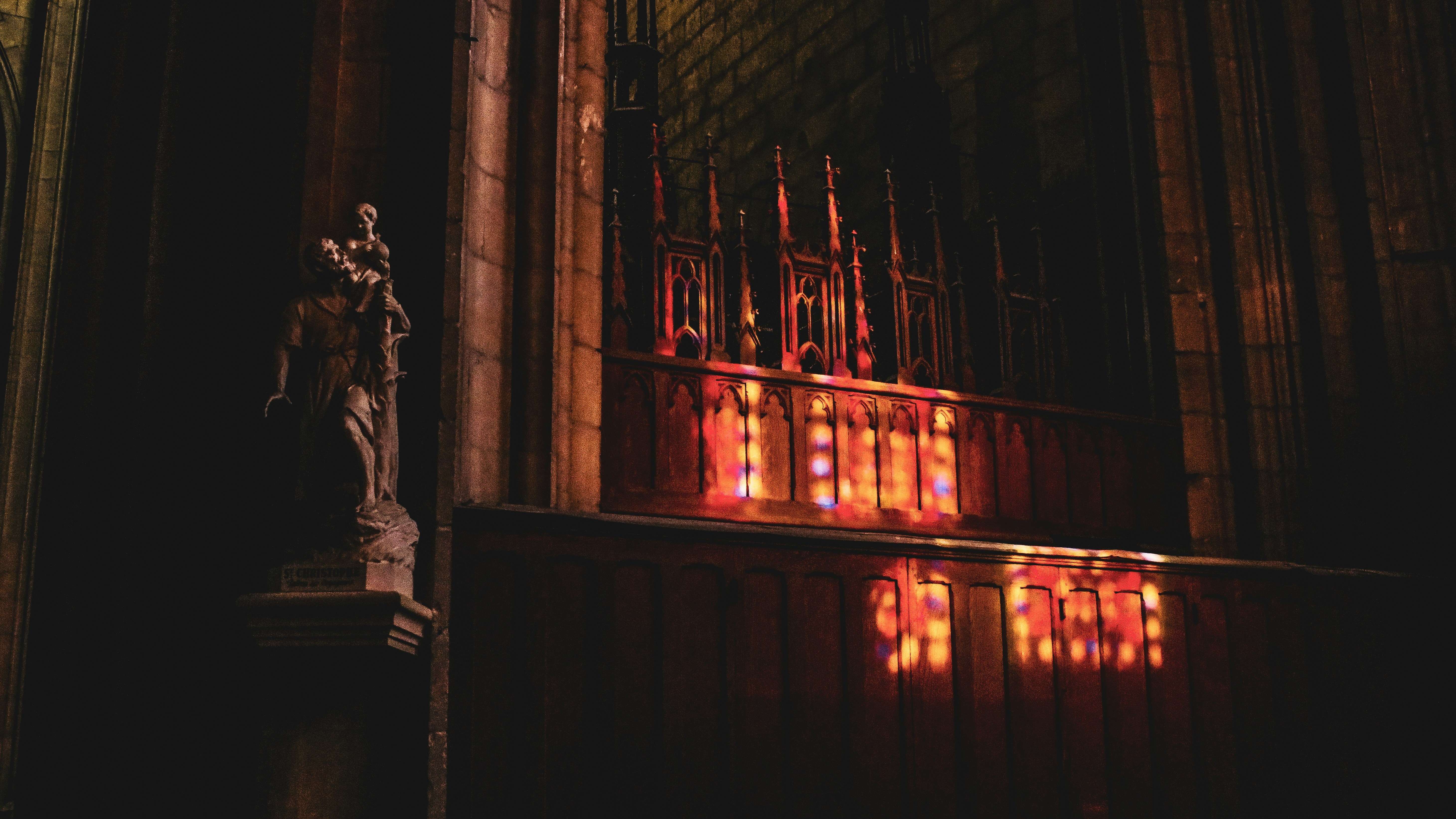 Ember-lit Gothic Altar: Warm Glows Casting Quiet Drama Across a Silent Nave