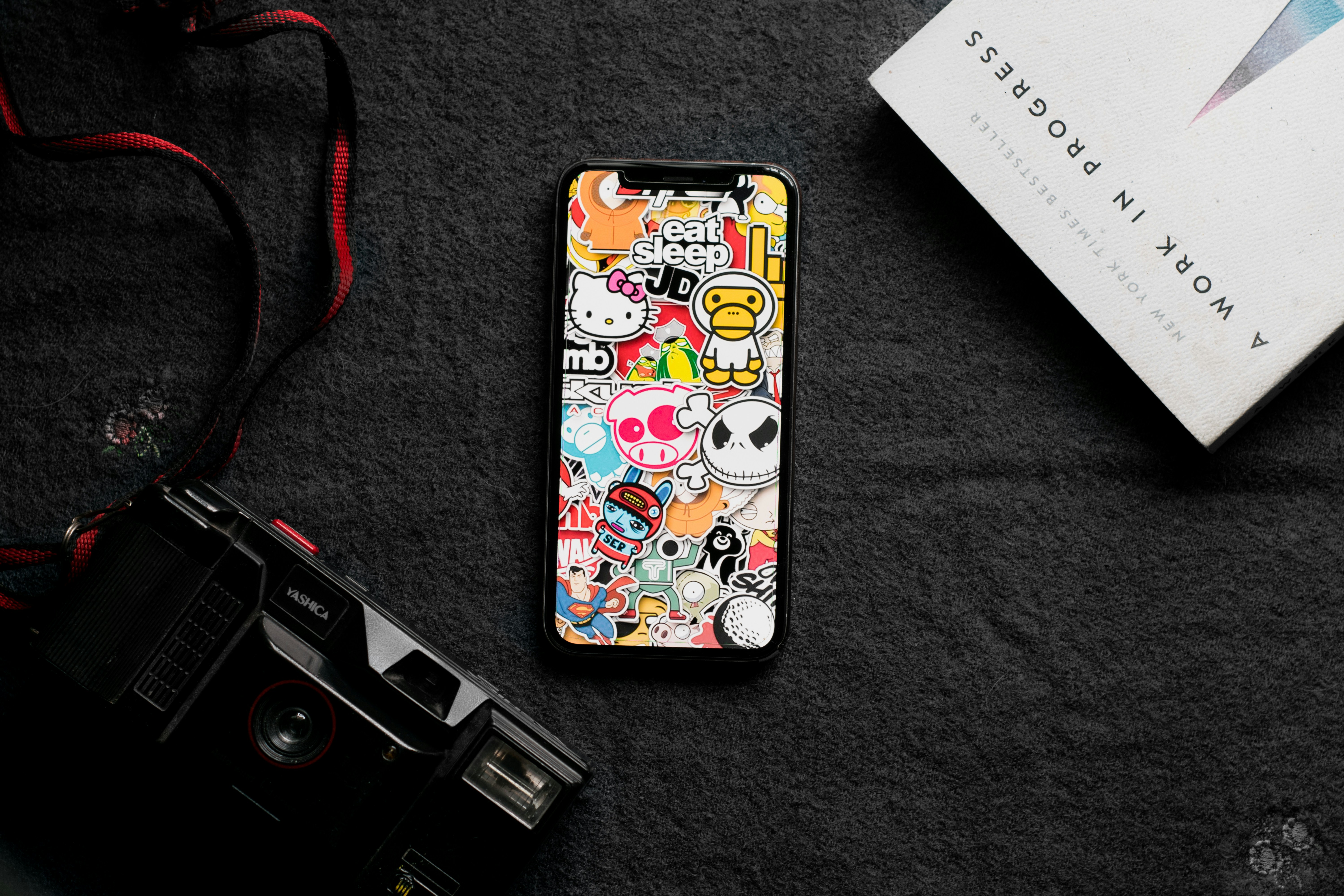 Macbook Wallpaper Cartoon Pictures | Download Free Images on Unsplash