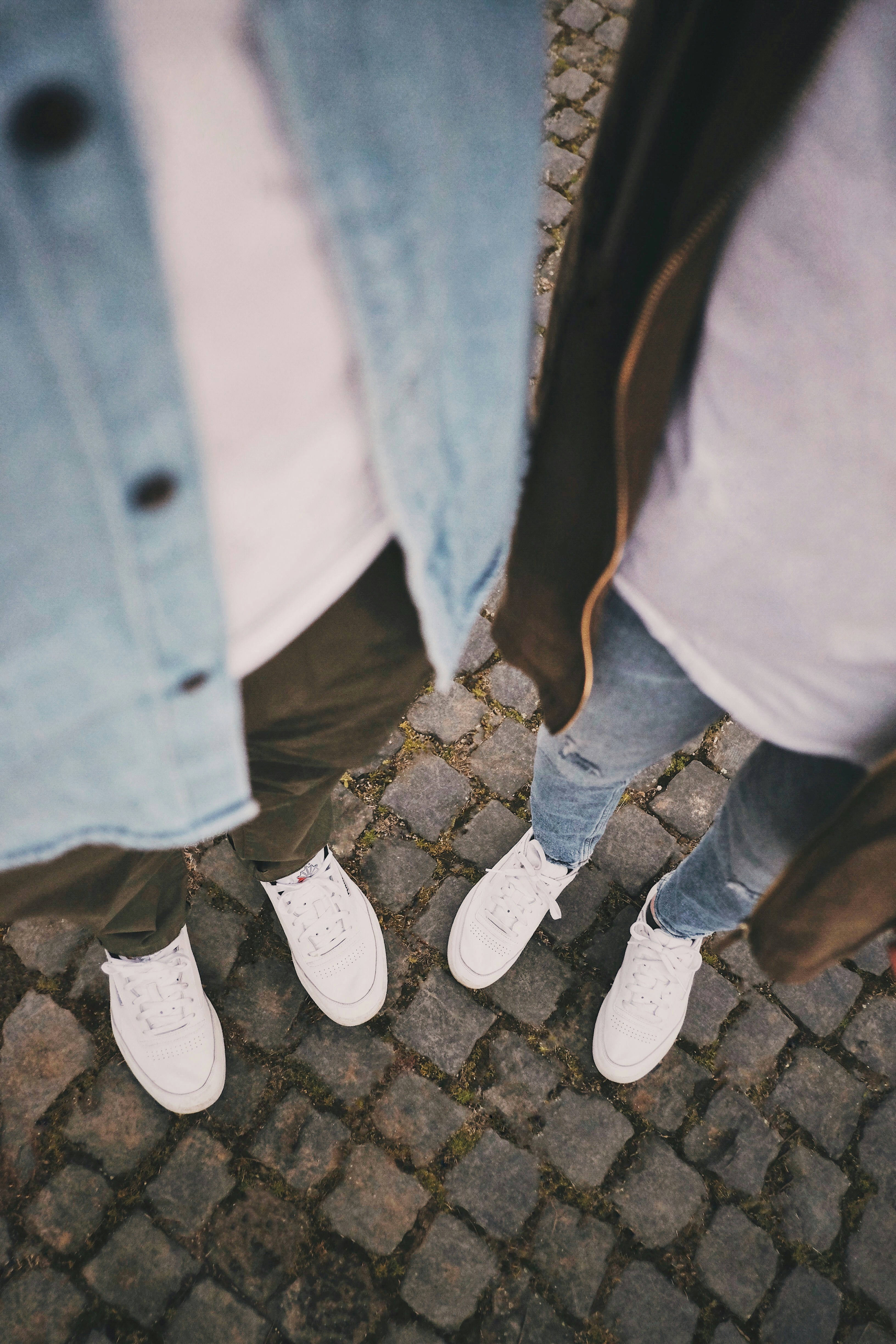 Strolling vs. Walking - What's the Difference? | This vs. That