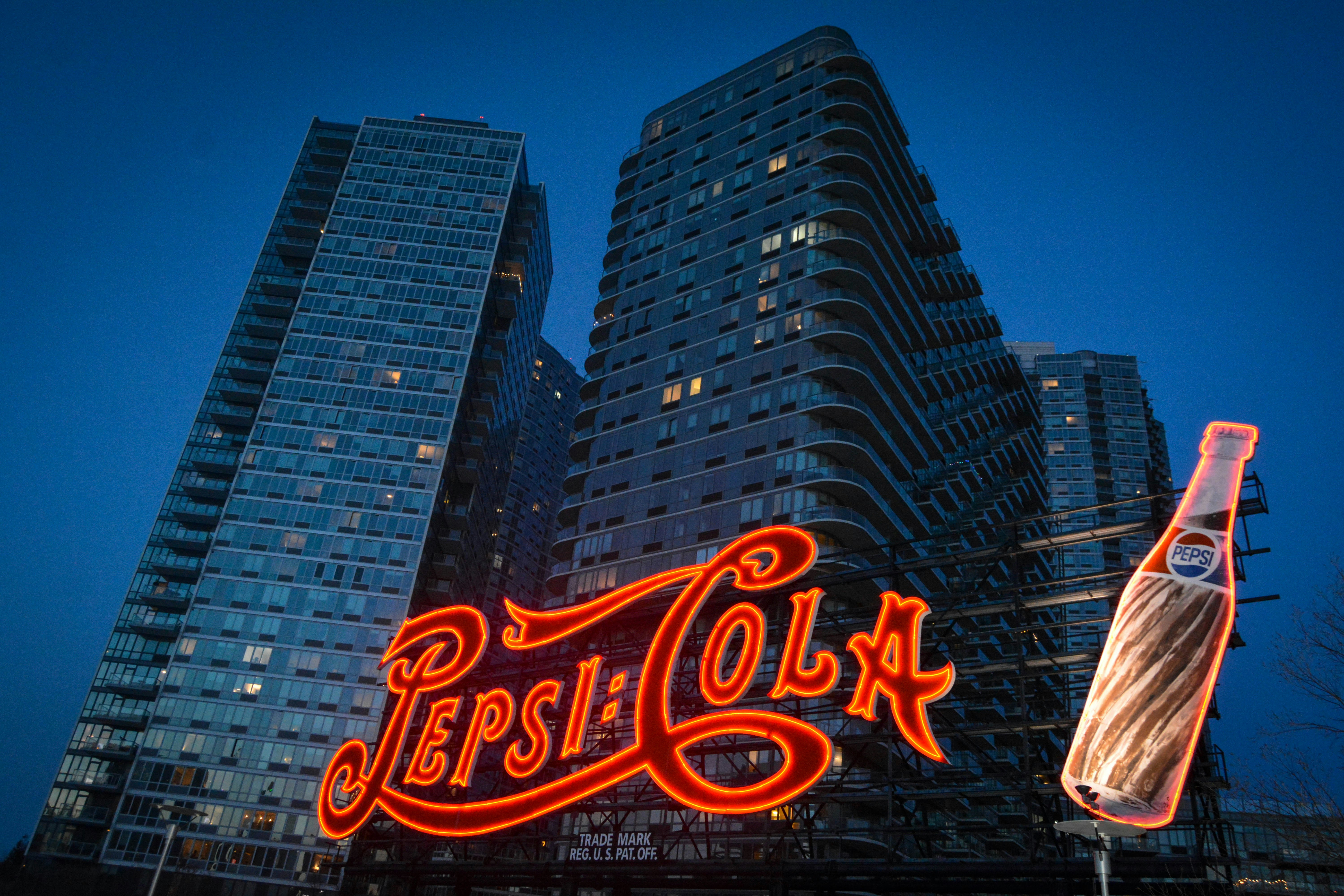 Pepsi-Cola signage photo – Free Building Image on Unsplash