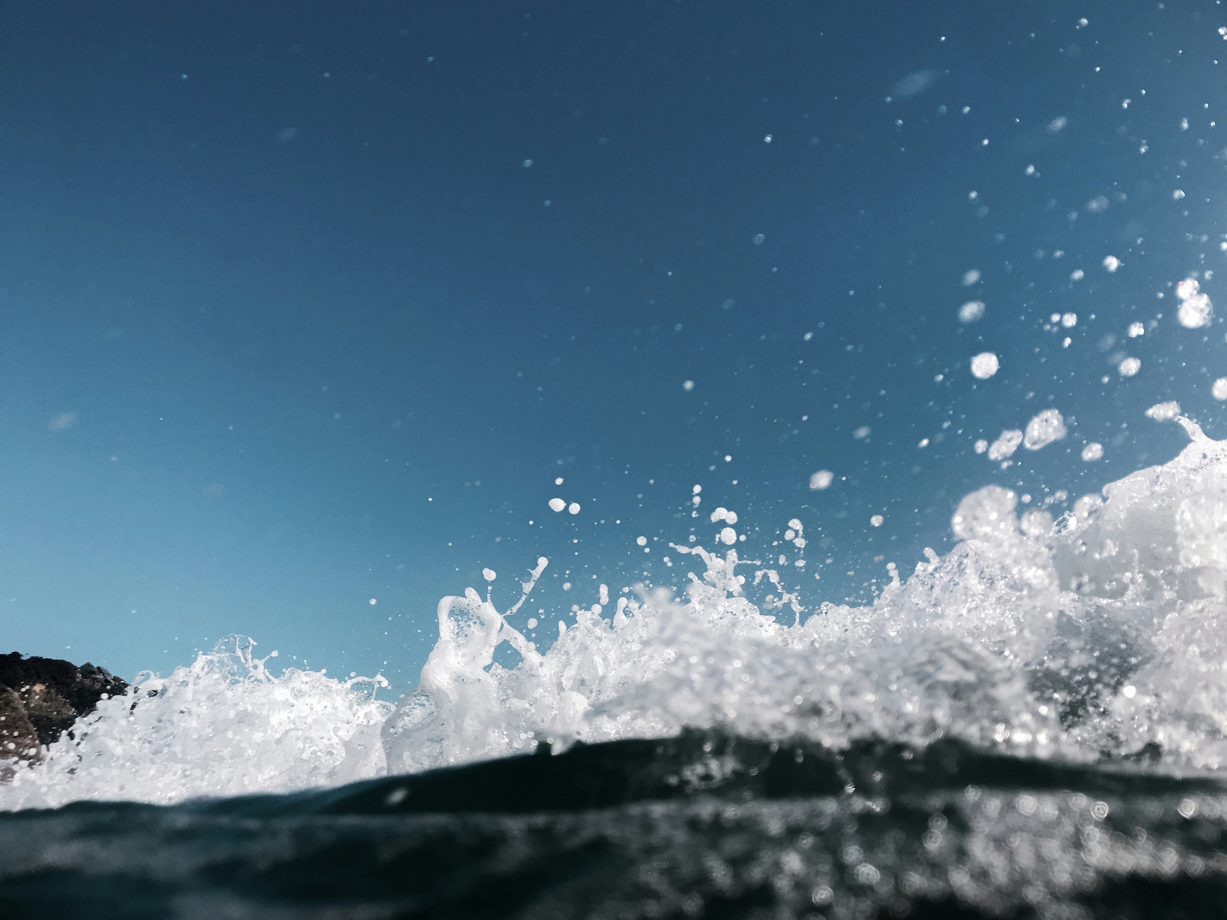 Low-angle photo of water splash photo – Free Blue Image on Unsplash