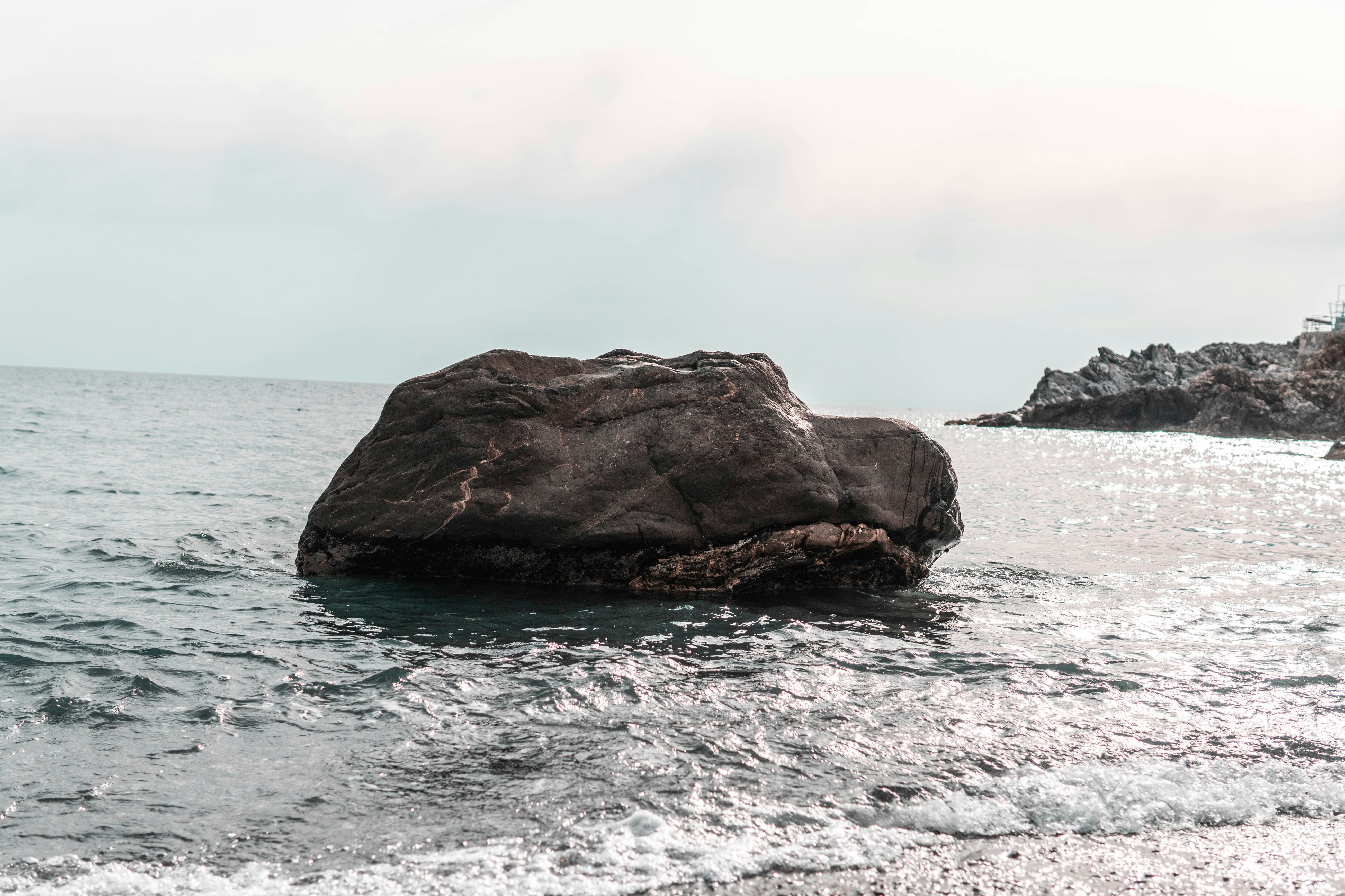 50,000+ Sea Rock Pictures | Download Free Images on Unsplash