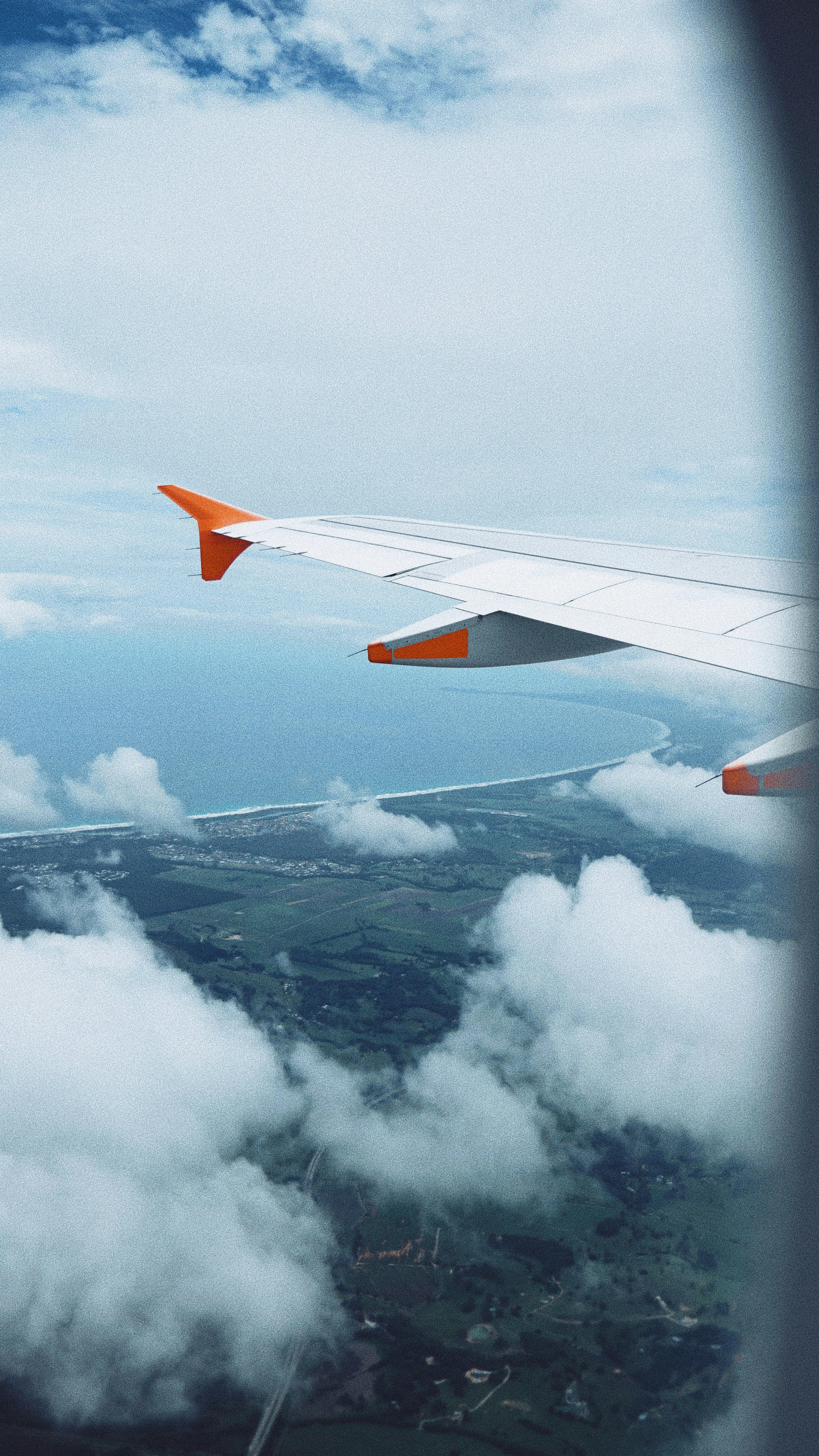 White airplane flying during daytime photo – Free Flight Image on Unsplash