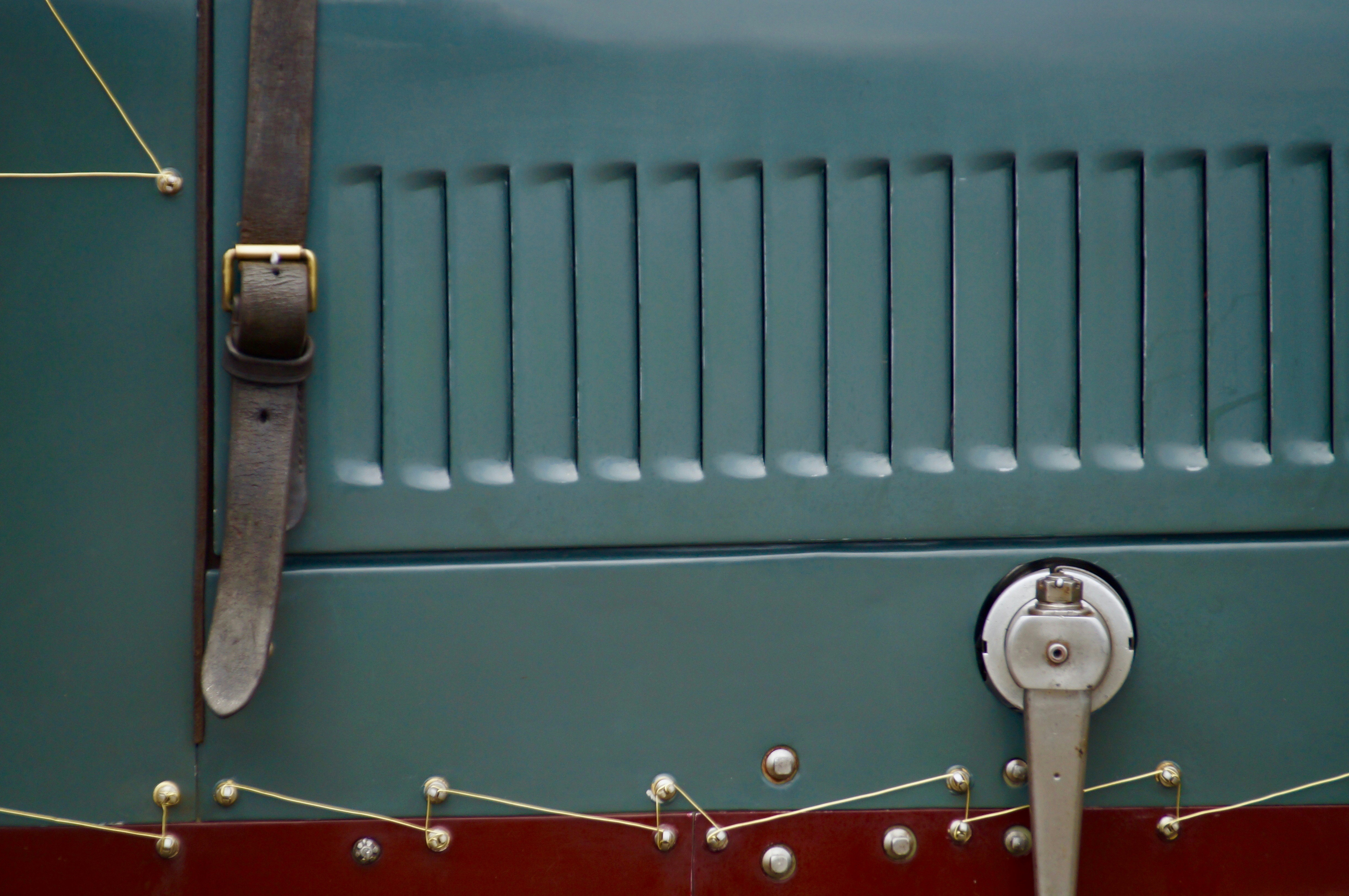 Lever Pictures | Download Free Images on Unsplash