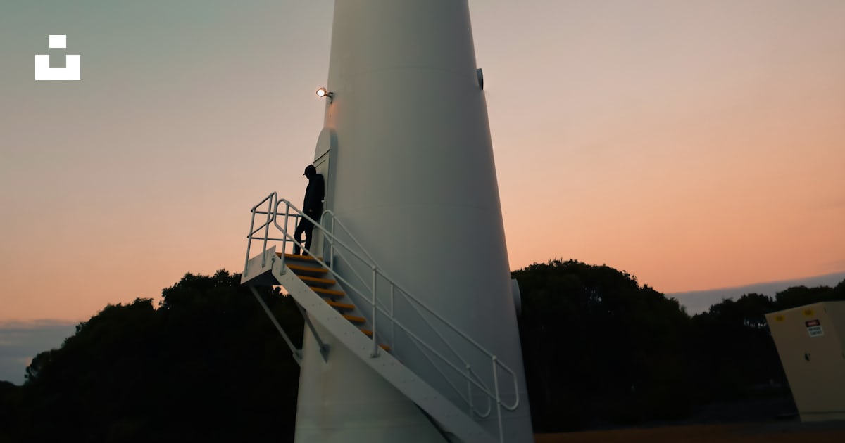 Weiße Windkraftanlage Foto Kostenloses Bild Zum Thema Grau Auf Unsplash