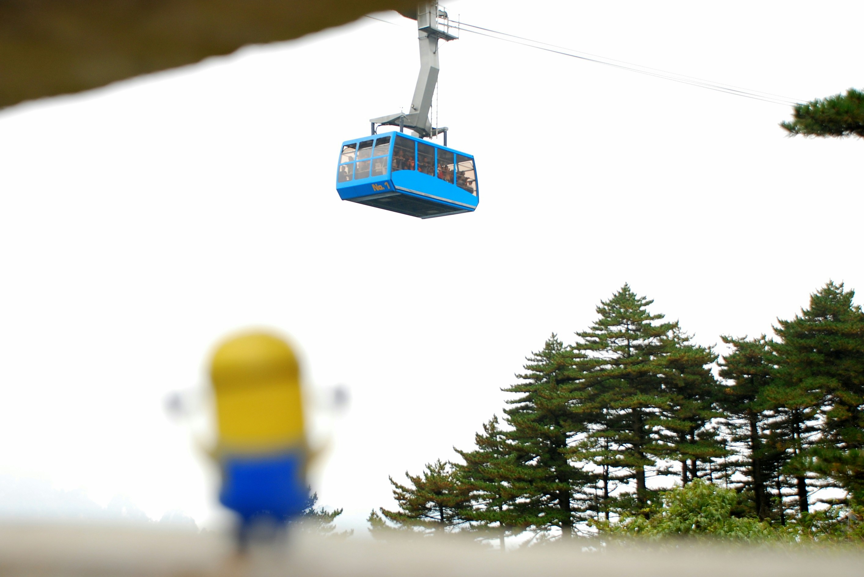 Blue cable car photo – Free Cable car Image on Unsplash