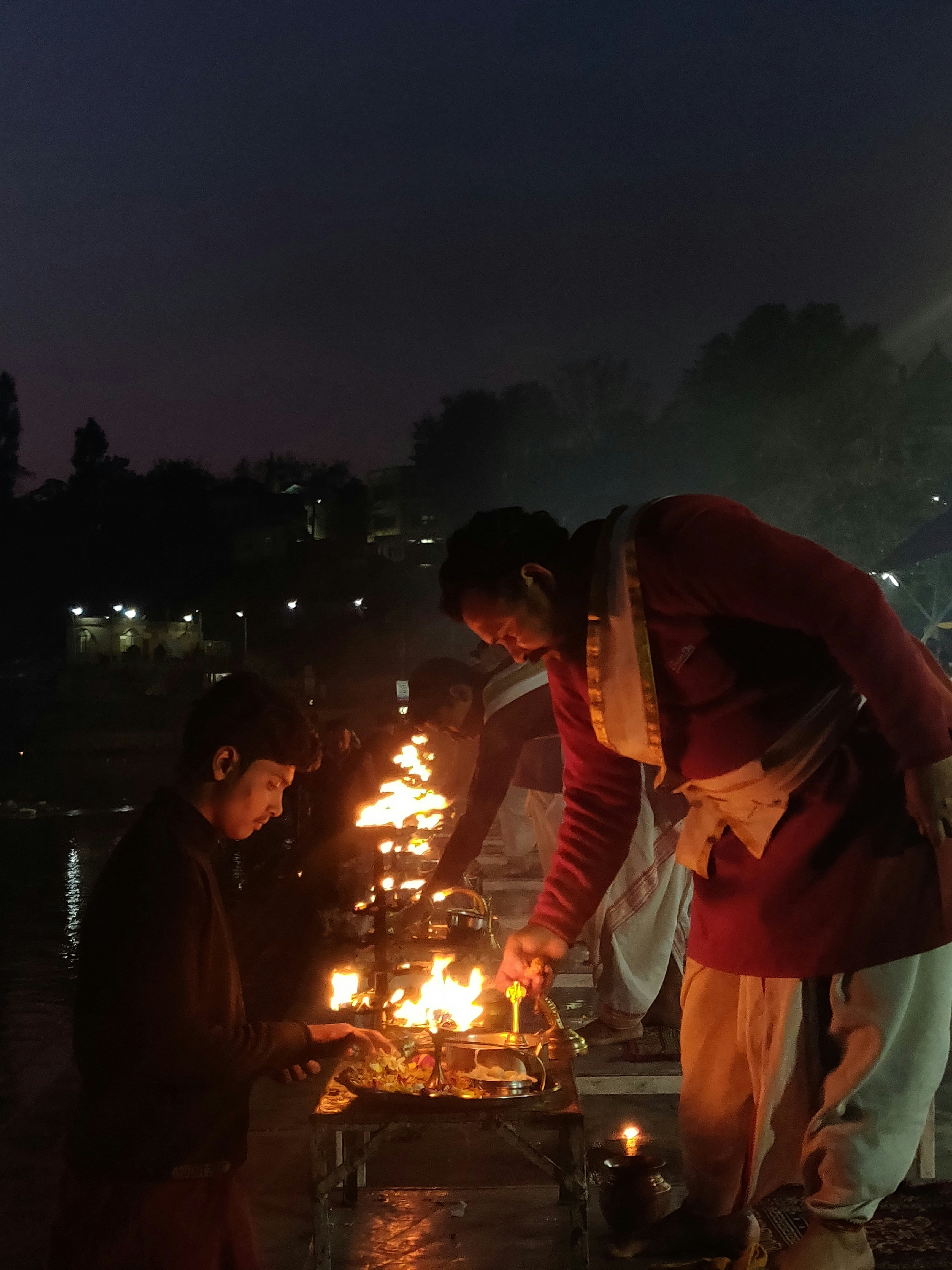 Man grilling during night time photo – Free Asthapath Image on Unsplash