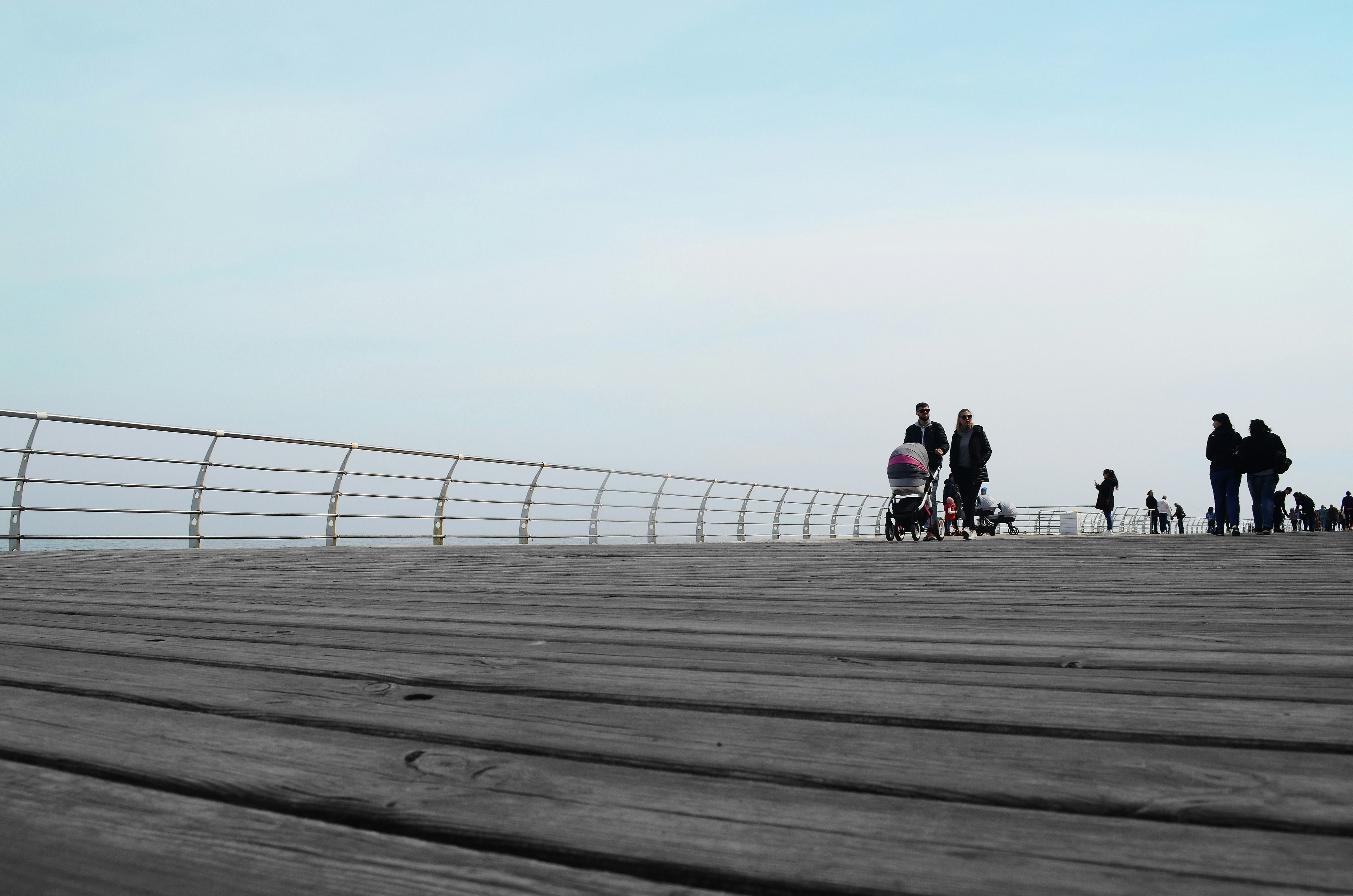 People walking on bridge photo – Free Building Image on Unsplash
