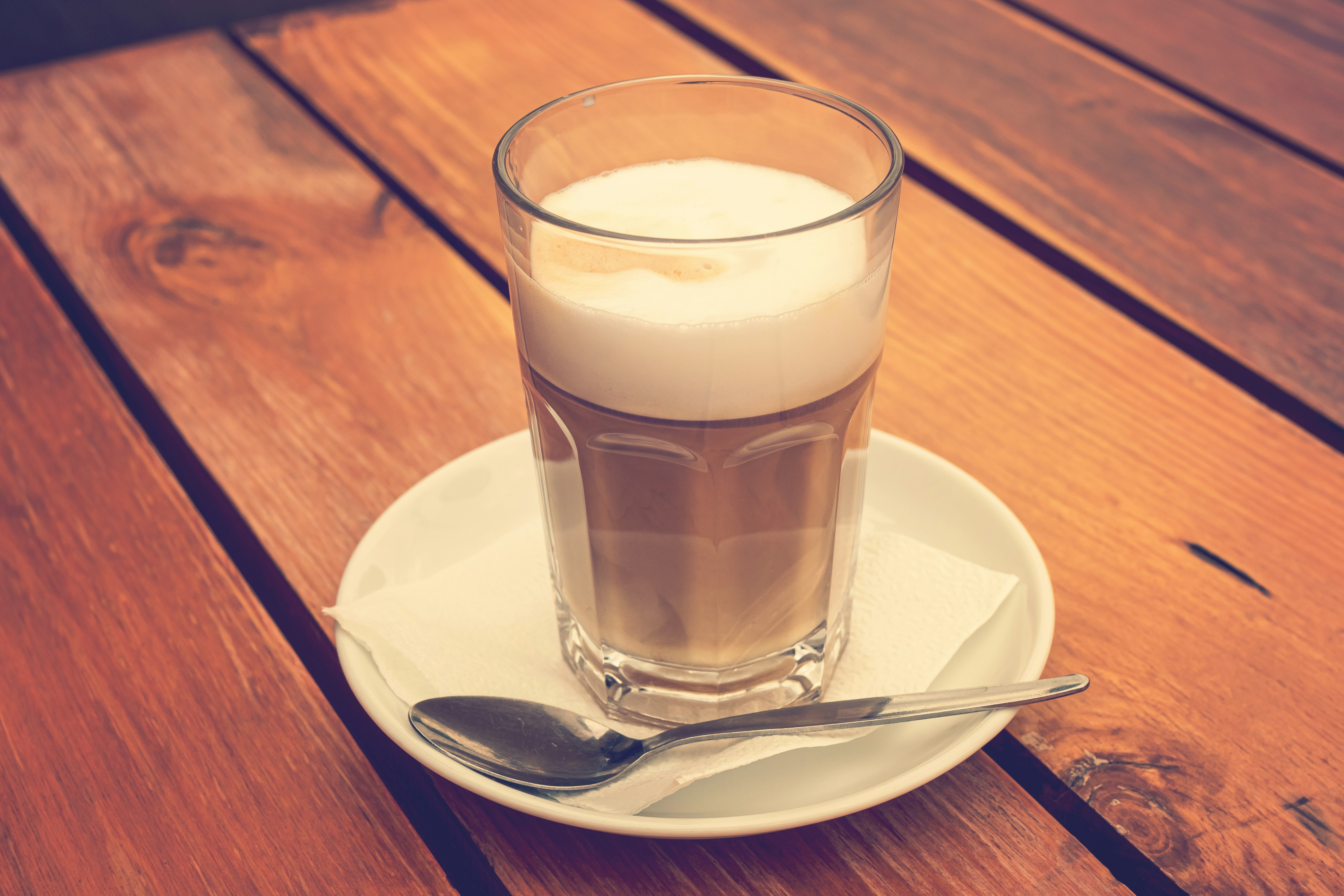 Creamy Foam on Cedar: A Quiet Latte Moment