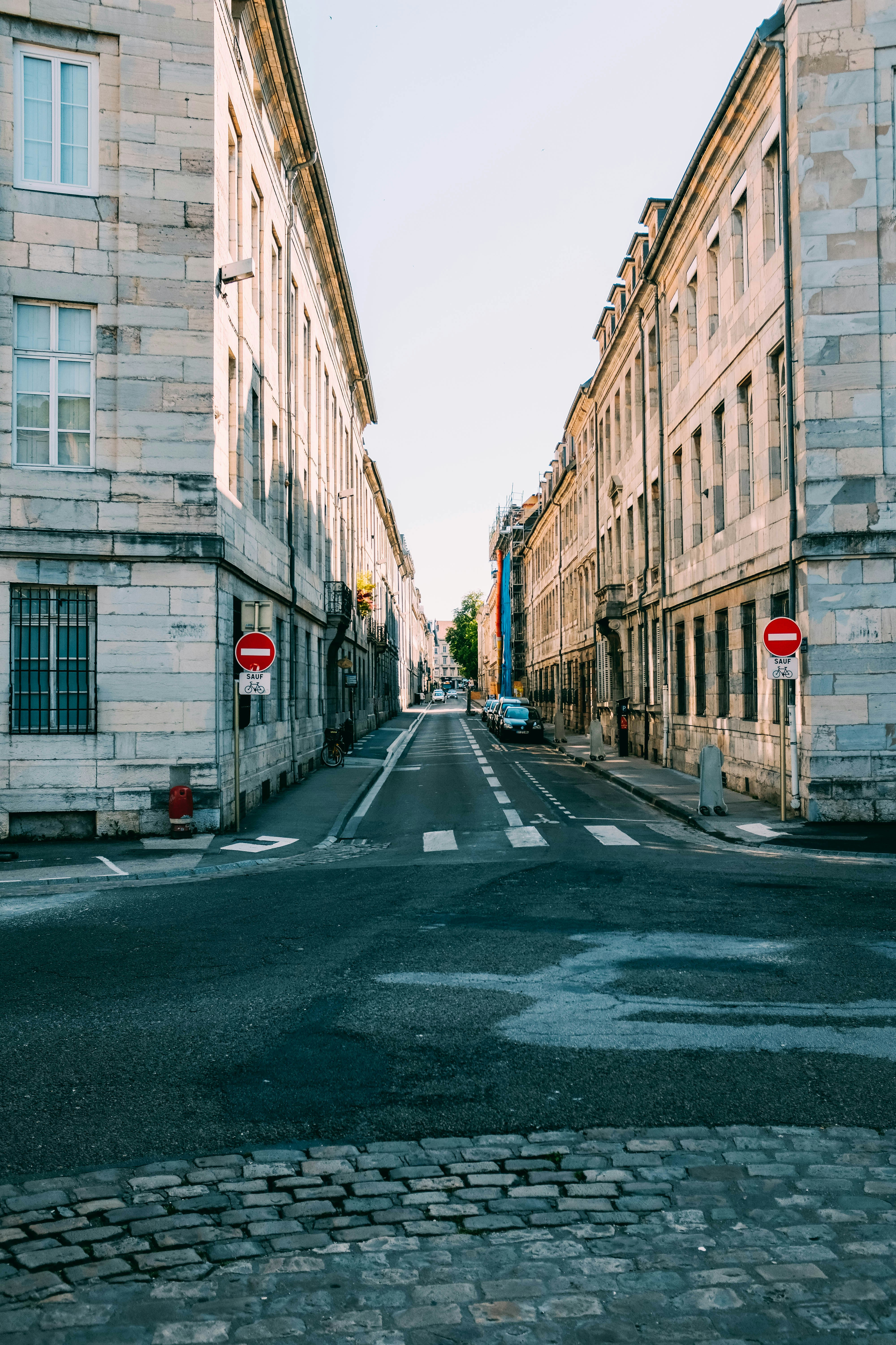 Building View Pictures | Download Free Images on Unsplash
