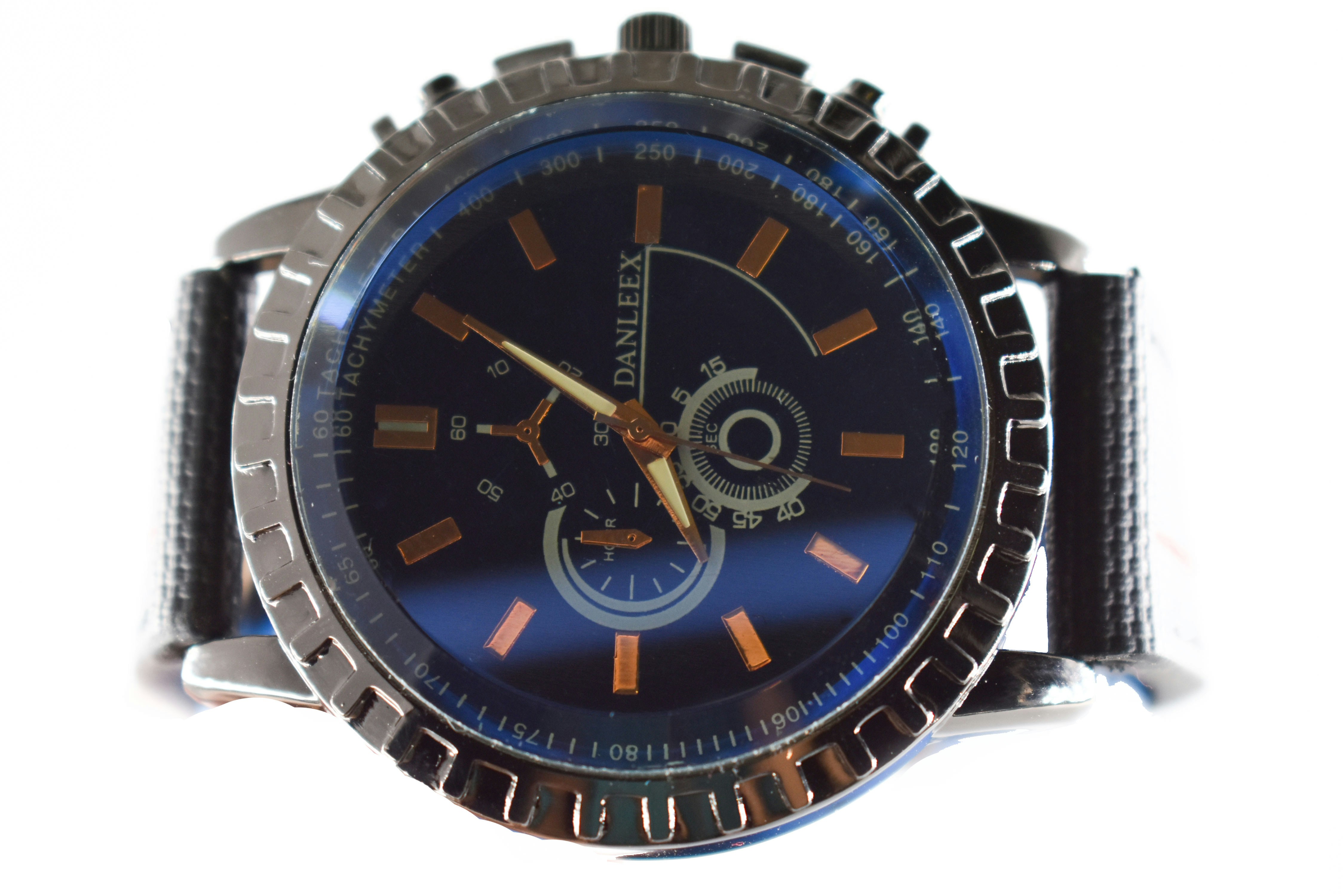 Danleex chronograph watch displaying 8:11 time photo – Free Watch Image ...