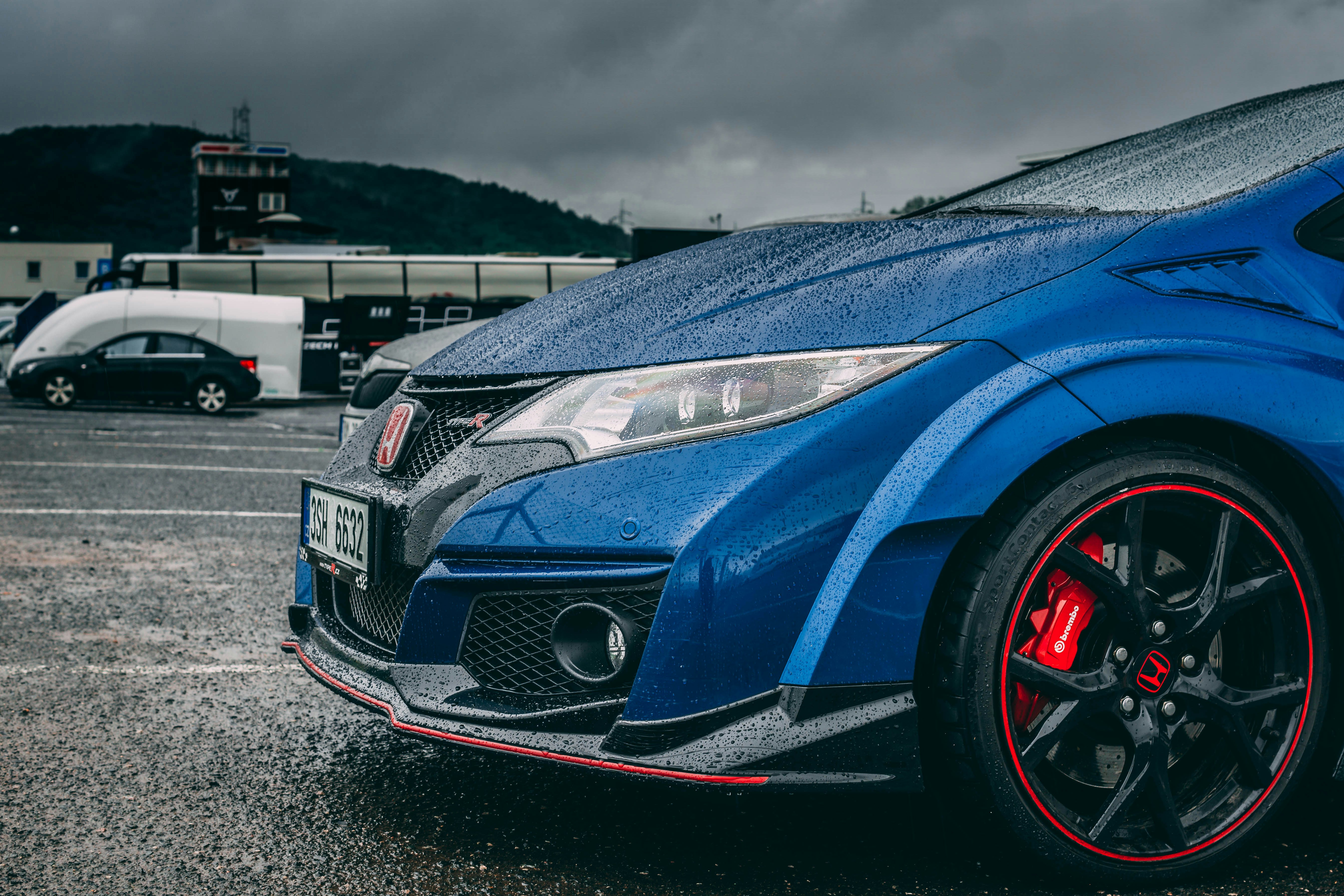Blue Honda Civic Type R photo – Free Blue Image on Unsplash