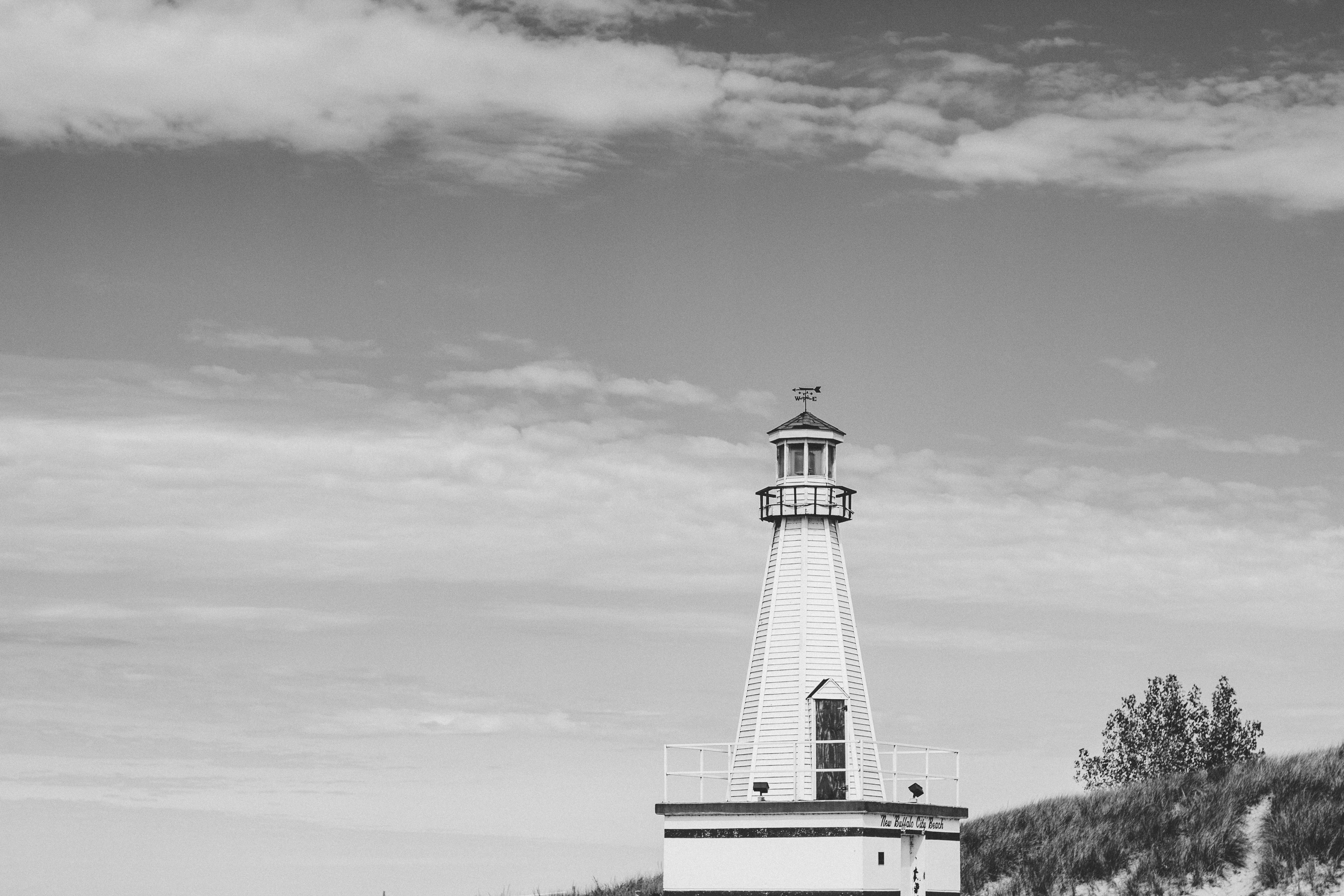 White lighthouse photo – Free Grey Image on Unsplash