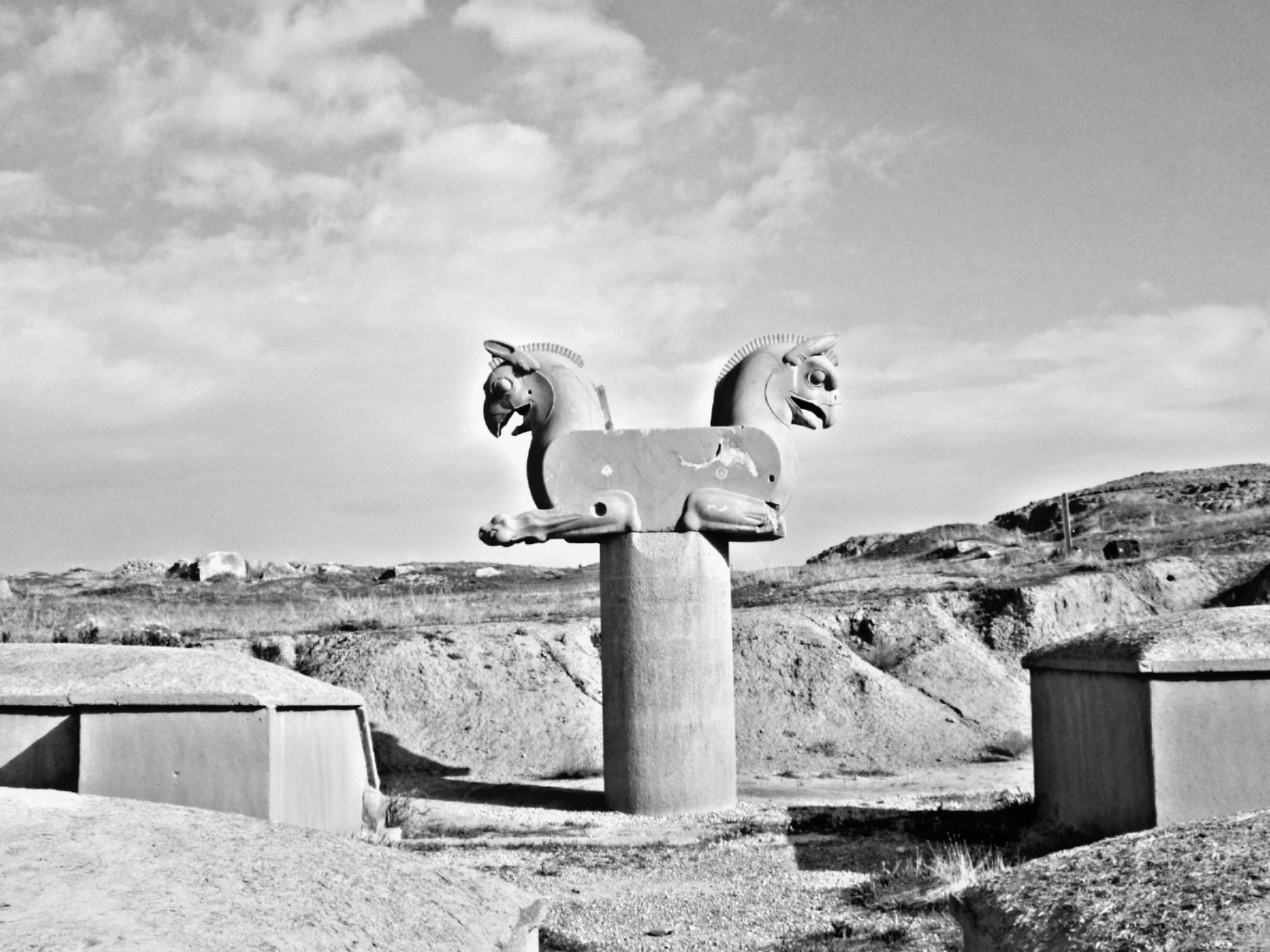 Grayscale photography of statue photo – Free Grey Image on Unsplash