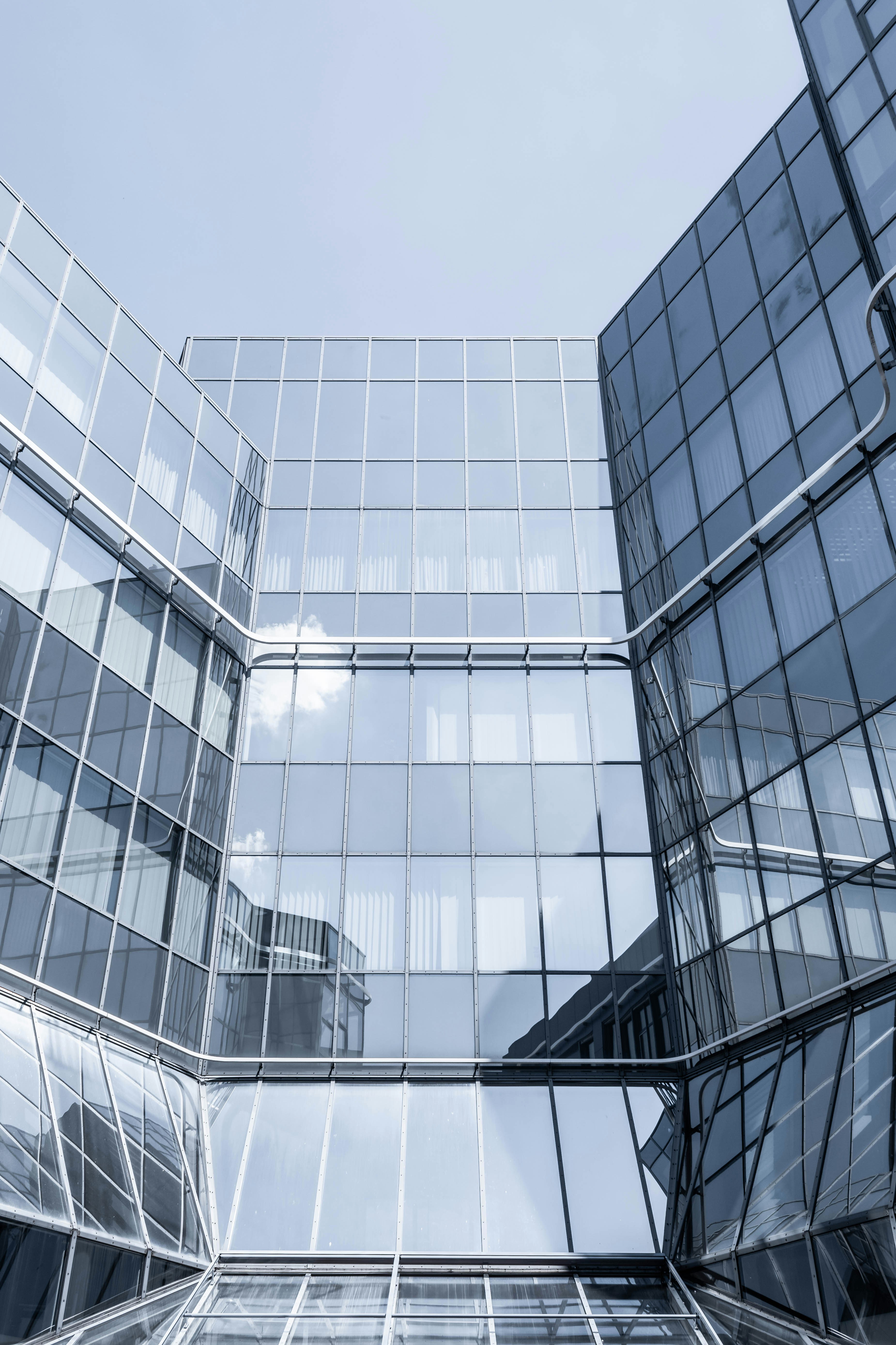 Gray curtain wall photo – Free Building Image on Unsplash