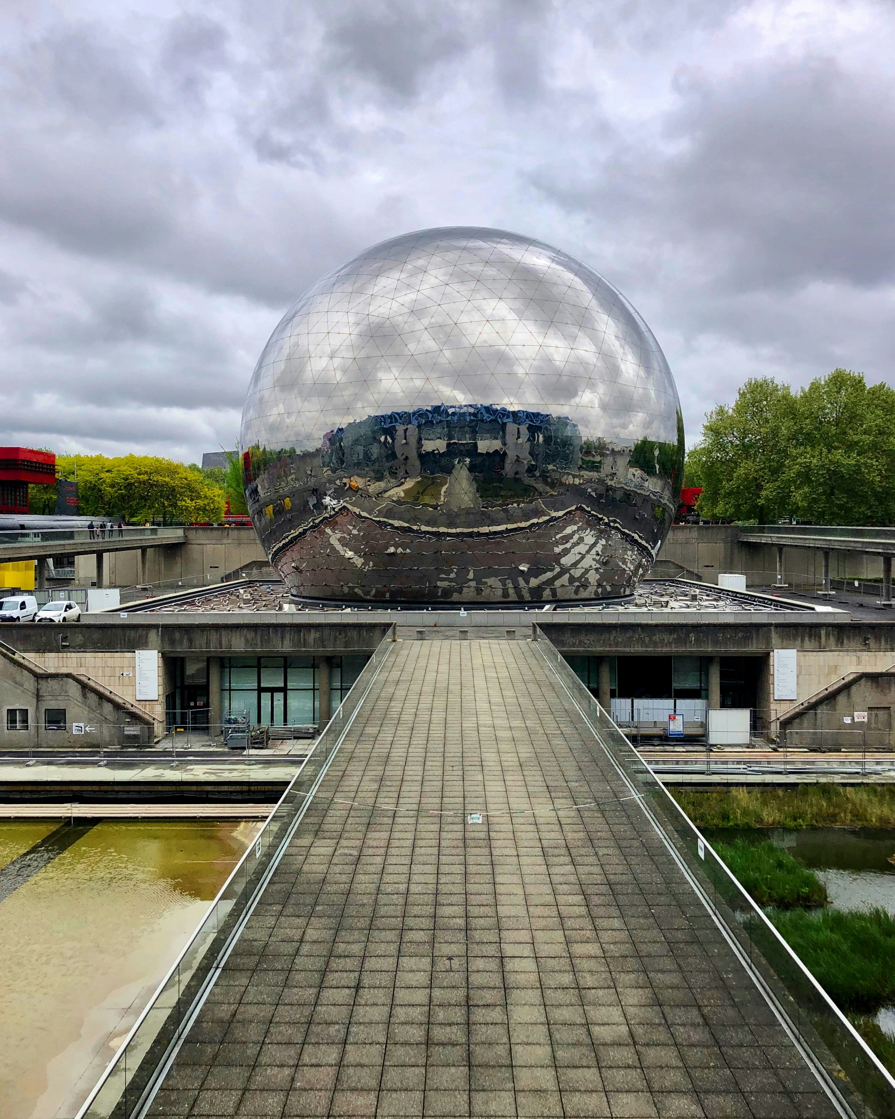 Round clear structure photo – Free Vill'up Image on Unsplash