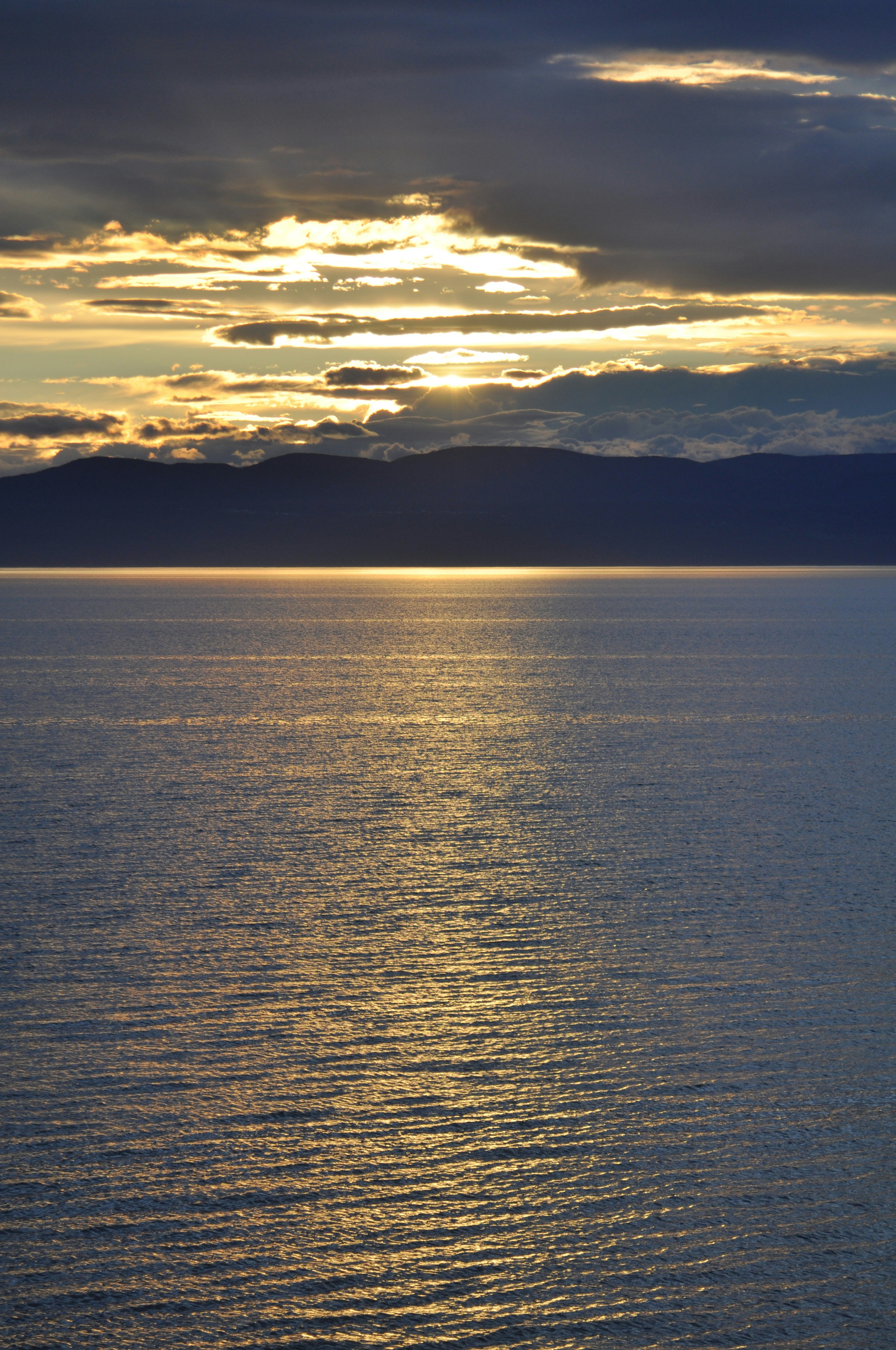 Ocean during daytime photo – Free Sunlight Image on Unsplash