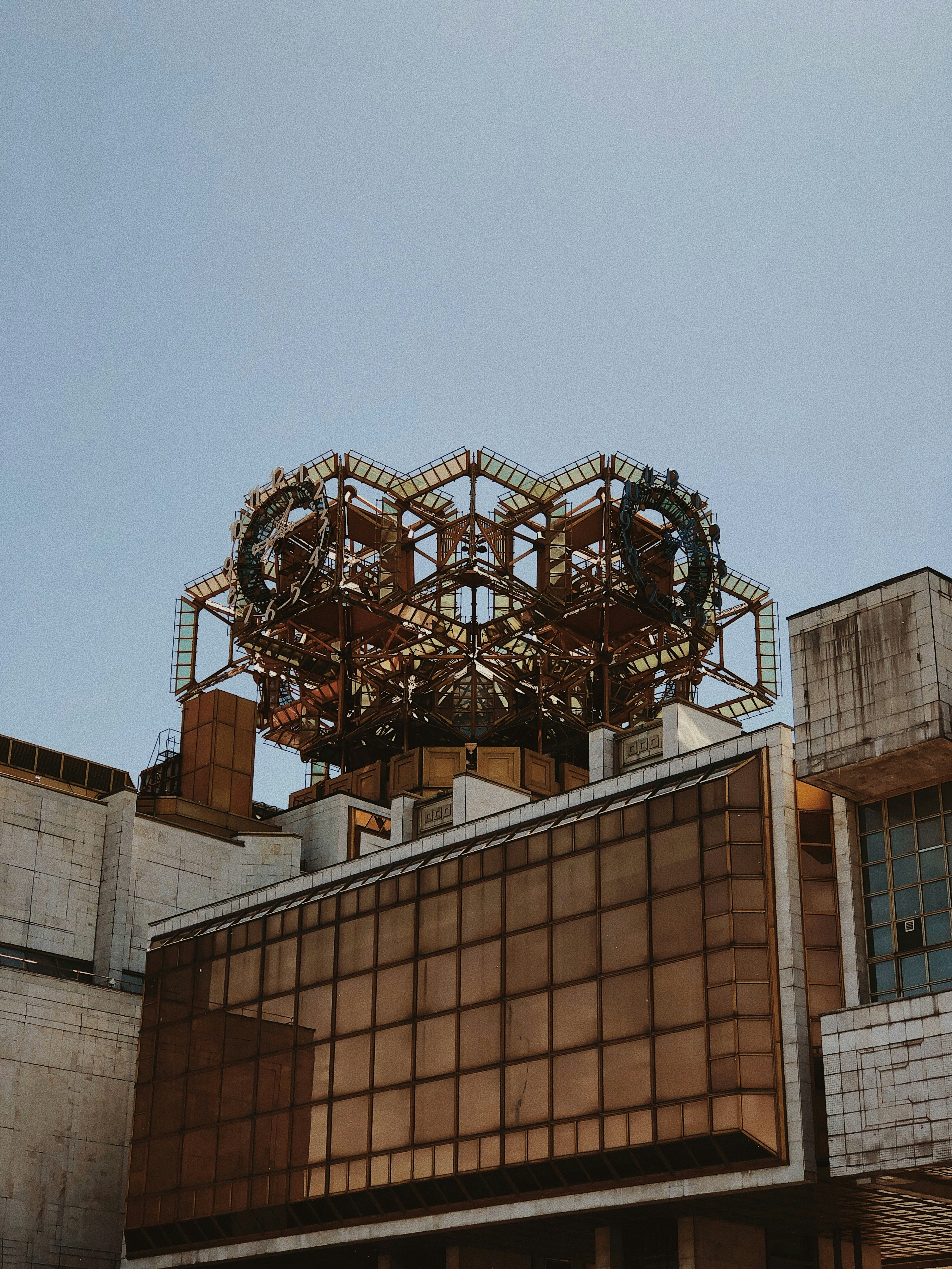 Architectural Lattice Crown Above the City Building