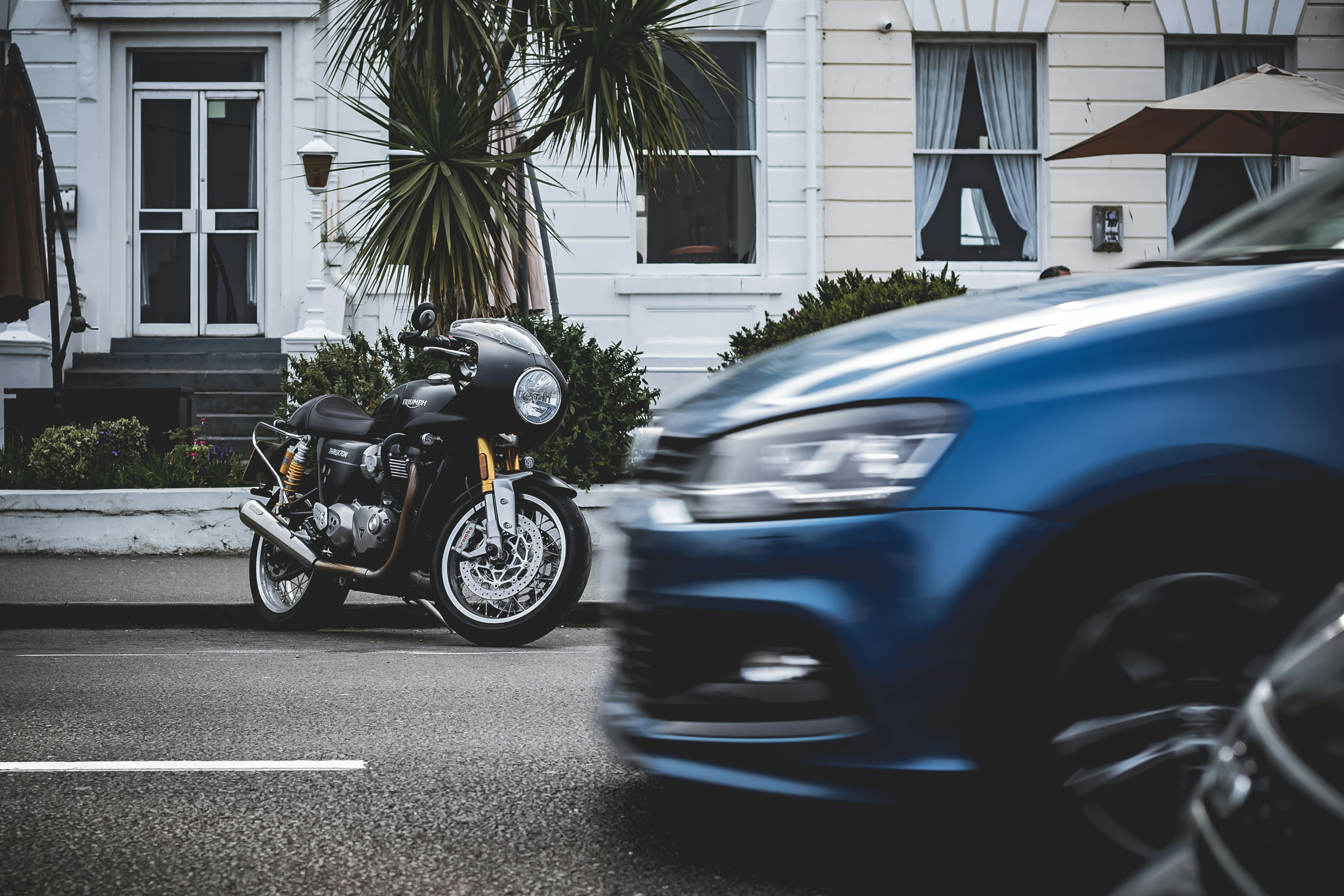 Triumph Motorcycle Pictures | Download Free Images on Unsplash
