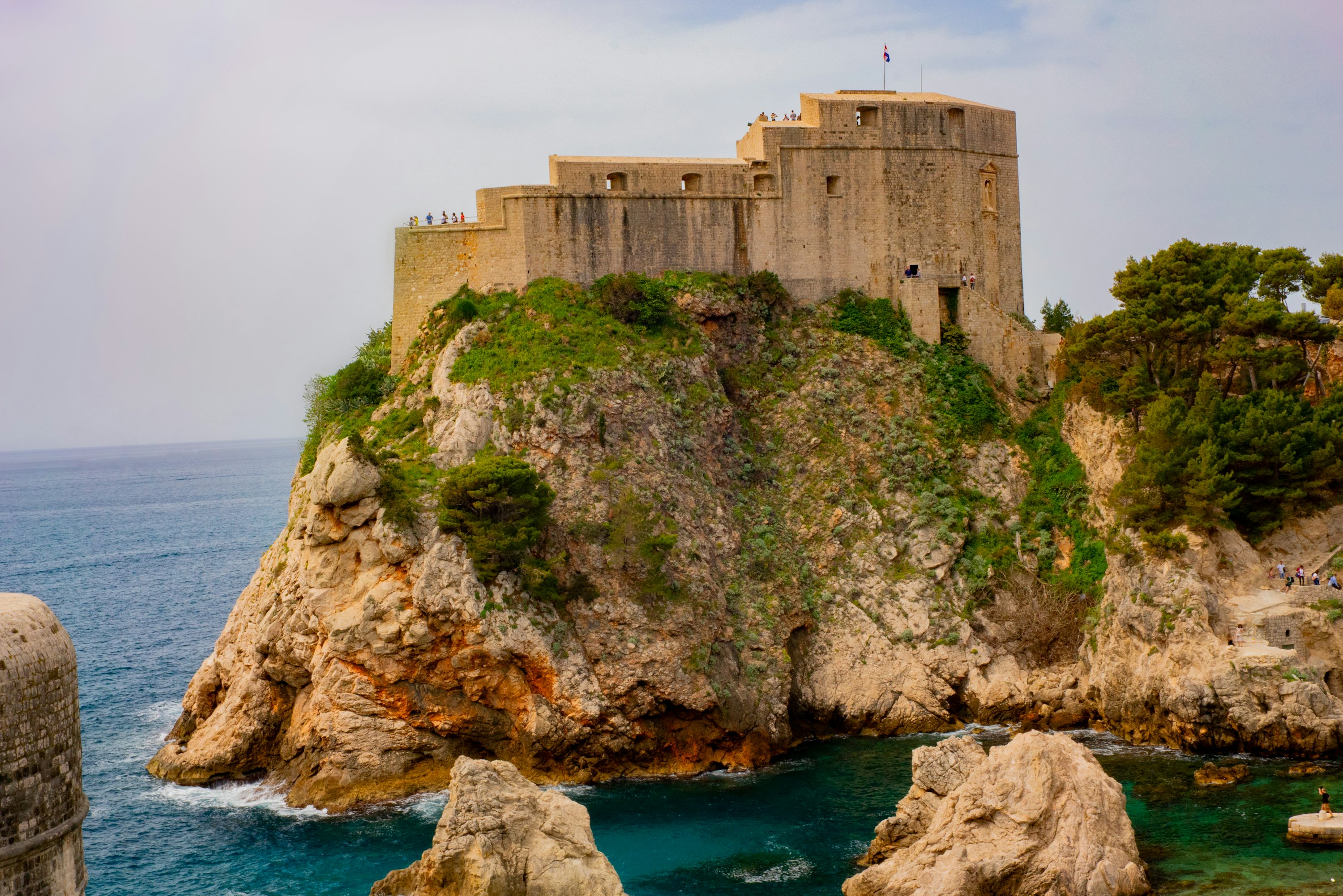Brown concrete castle foto – Immagine gratis di Castello su Unsplash Brown concrete castle foto – Immagine gratis di Castello su Unsplash
